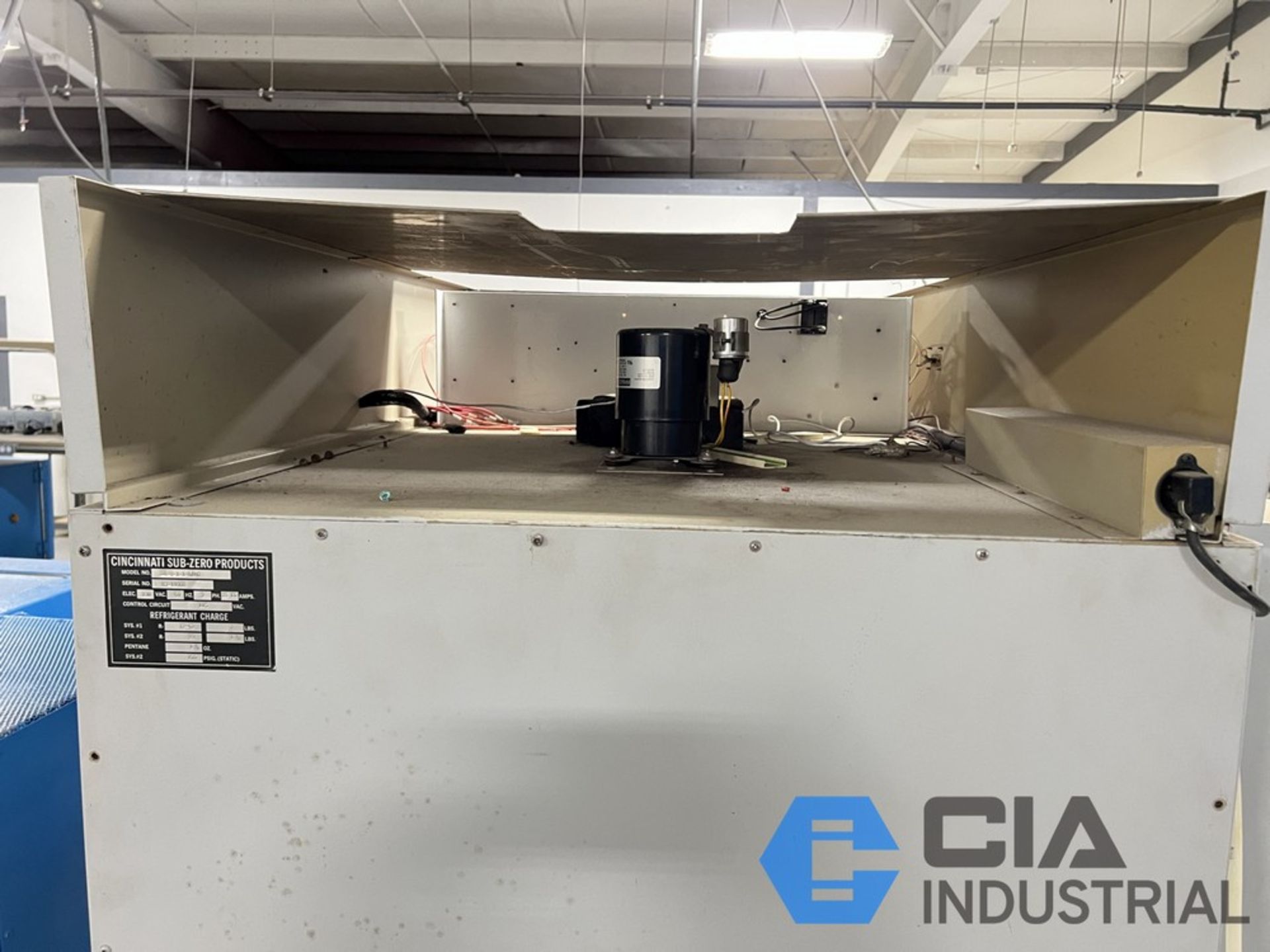 CINCINNATI SUB-ZERO PRODUCTS MODEL ZH-8-1-1-H/AC ENVIRONMENTAL CHAMBER ...