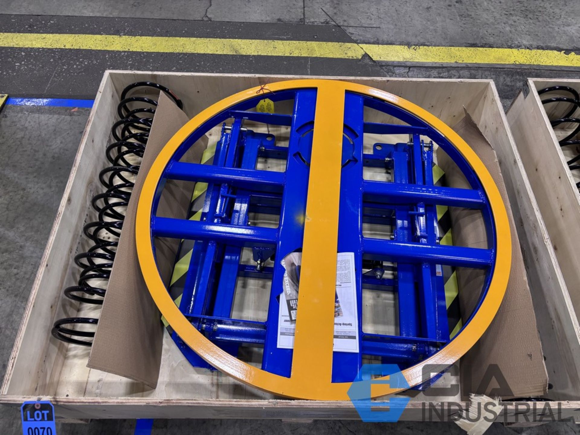 GLOBAL MODEL 988295/WSL100 BRAND SEW SPRING ACTUATED PALLET CAROUSEL ...