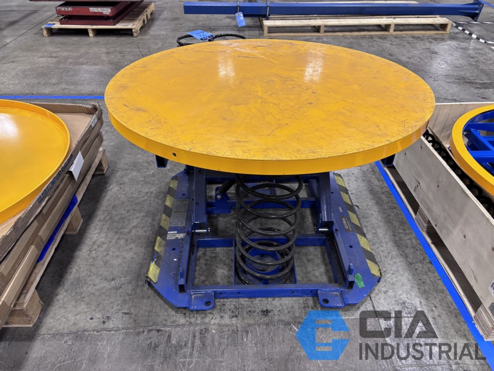 GLOBAL MODEL 988295 BRAND NEW SPRING ACTUATED PALLET CAROUSEL SKID ...