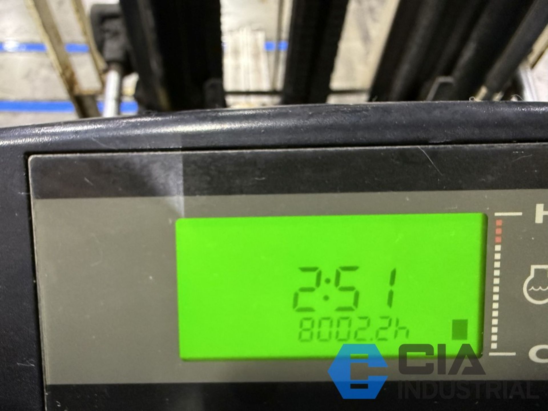 2020 - 5,000 LB. YALE MODEL GLP050MX LPG SOLID PNEUMATIC TIRE FORKLIFT ...