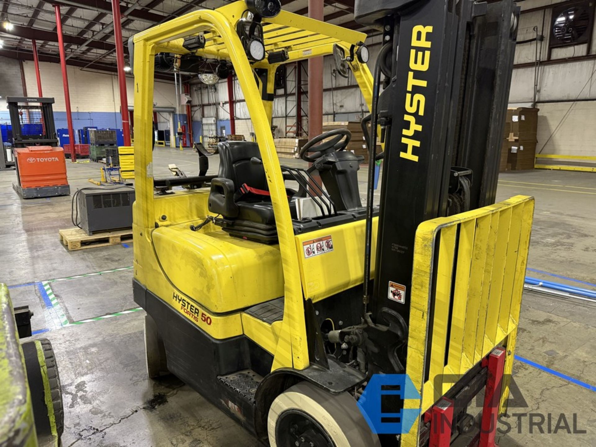 { Choice of lots: 232D } 2020 - 5,000 LB. HYSTER MODEL S50FT LPG SOLID ...
