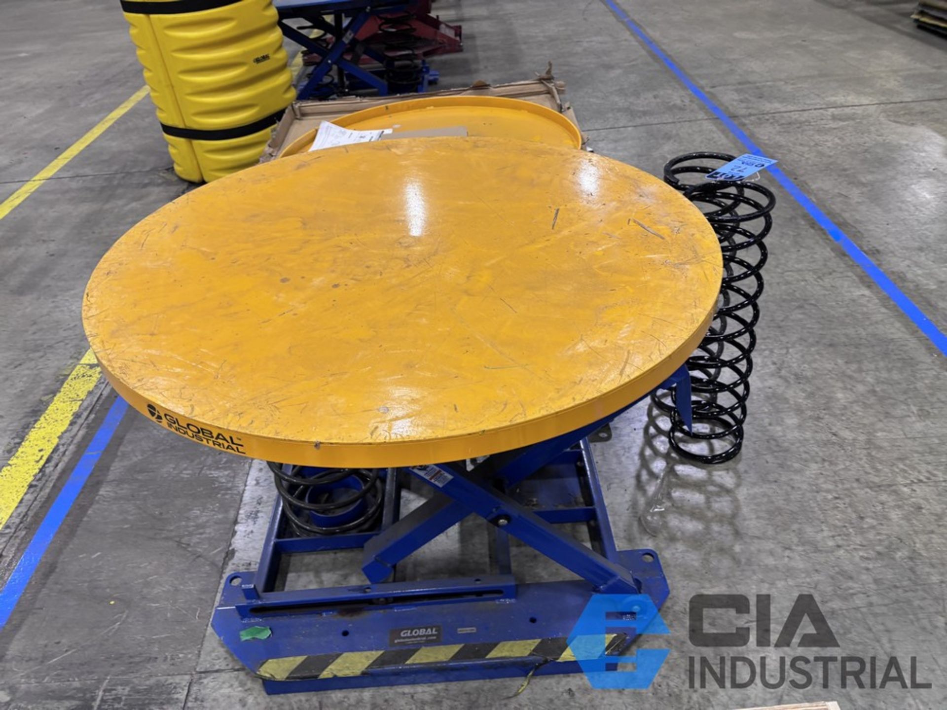 GLOBAL MODEL 988295 BRAND NEW SPRING ACTUATED PALLET CAROUSEL SKID ...