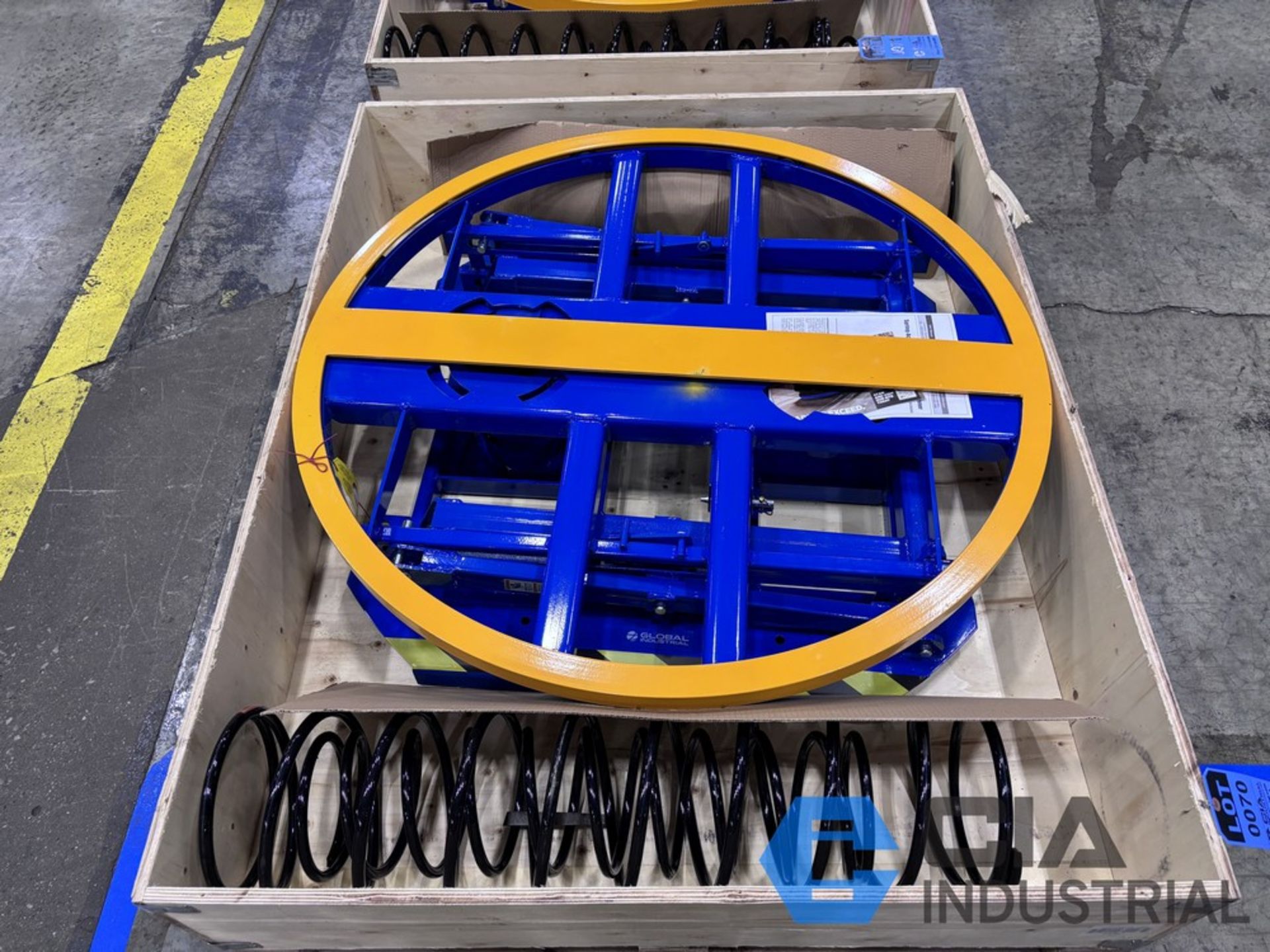 GLOBAL MODEL 988295/WSL100 BRAND SEW SPRING ACTUATED PALLET CAROUSEL ...