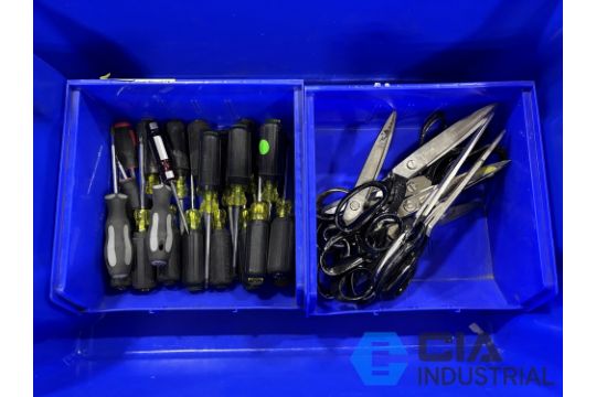 (LOT) SCREWDRIVERS AND WISS INLAID SCISSORS