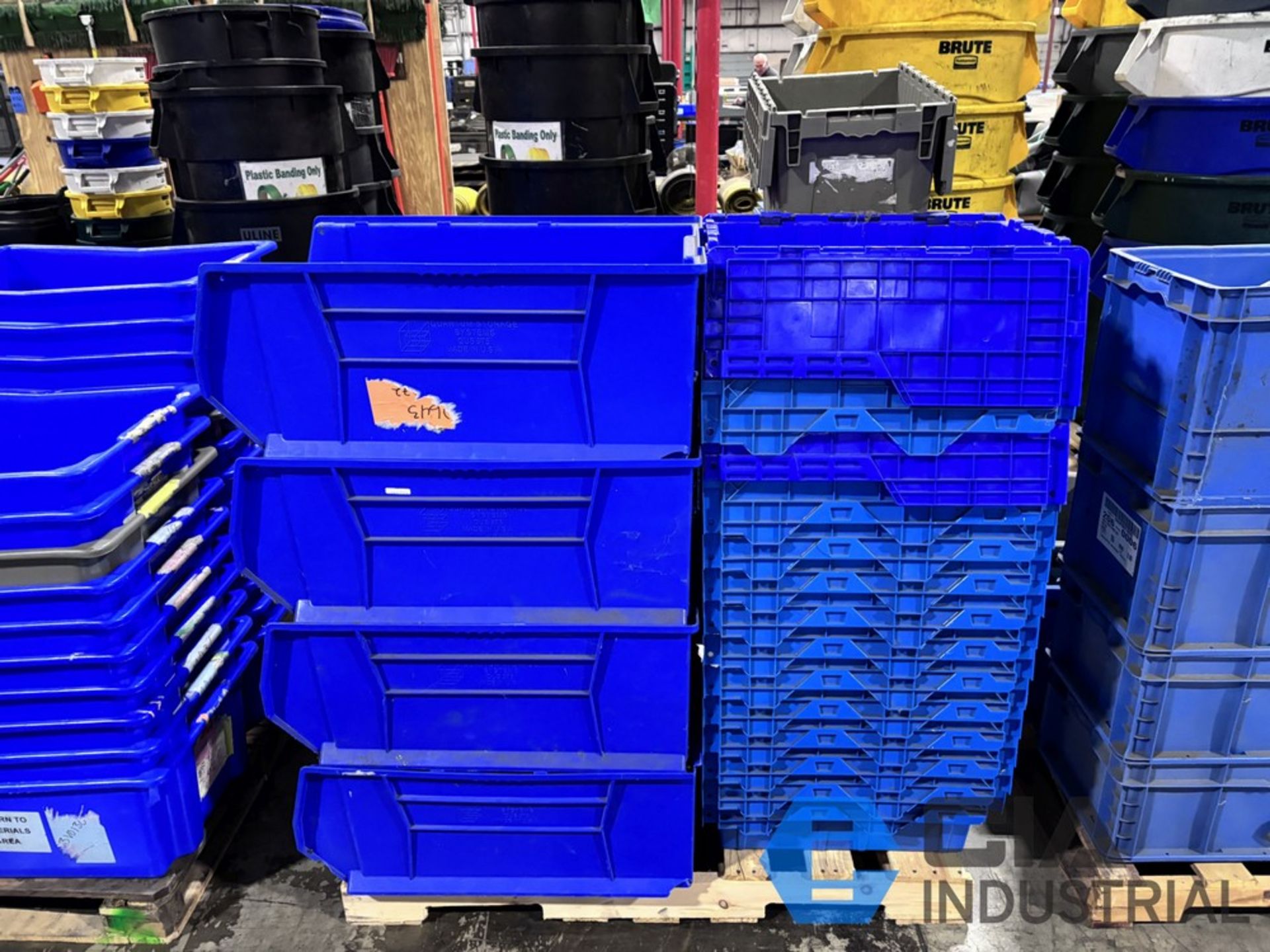 SKID MISC. STACKABLE PLASTIC TOTES