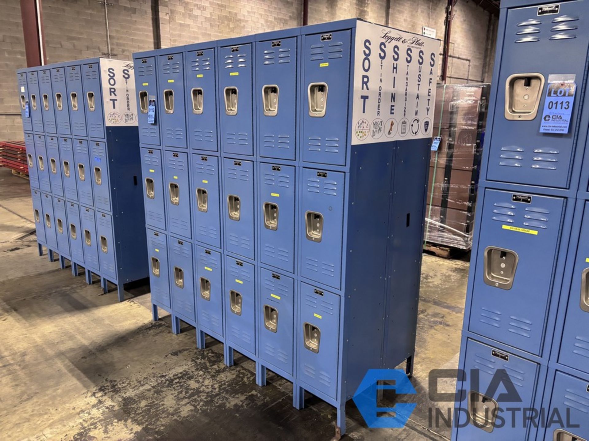 9-COMPARTMENT HALLOWELL LOCKERS