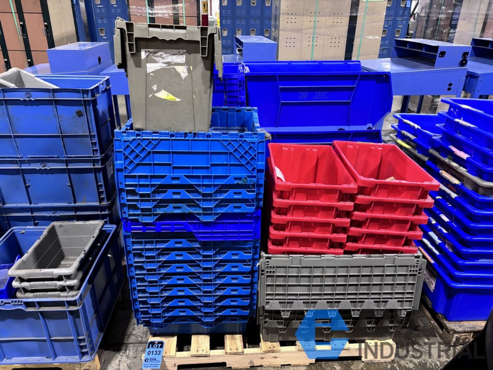 SKID MISC. STACKABLE PLASTIC TOTES