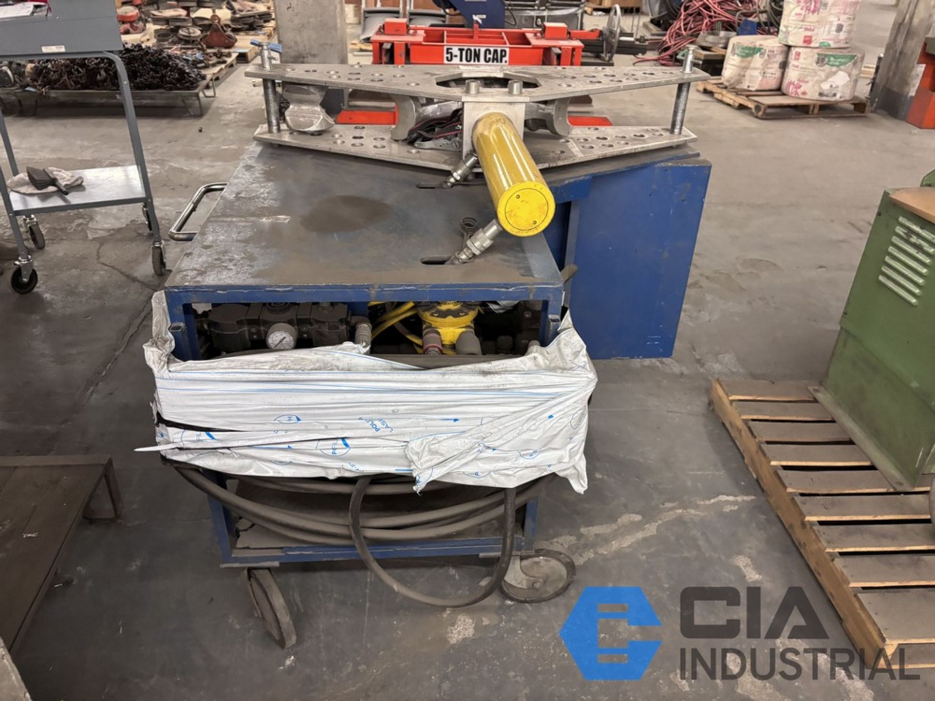 1" -4" ENERPAC TUBE BENDER WITH DIES