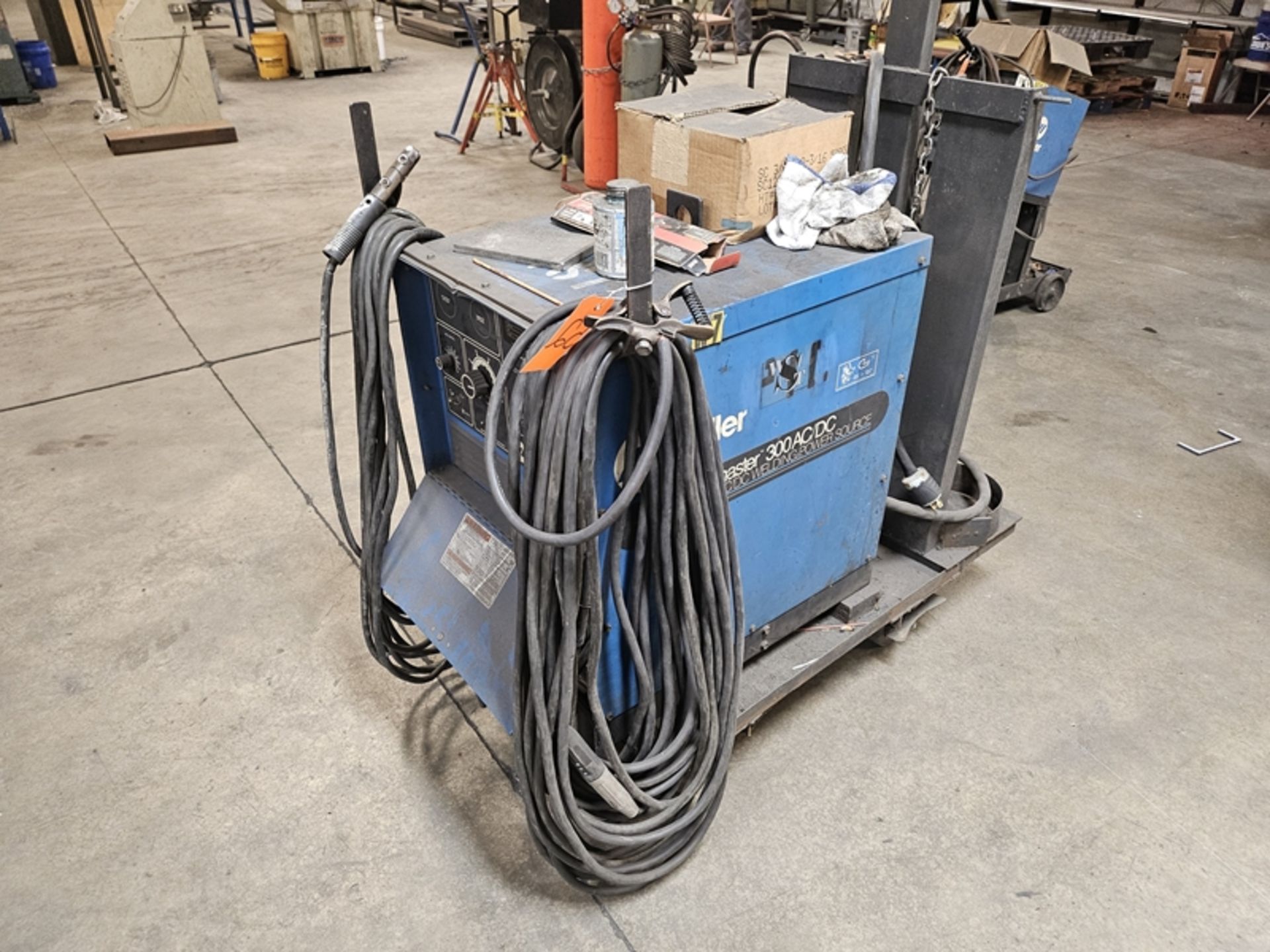 MILLER Shopmaster 300 AC/DC Welder