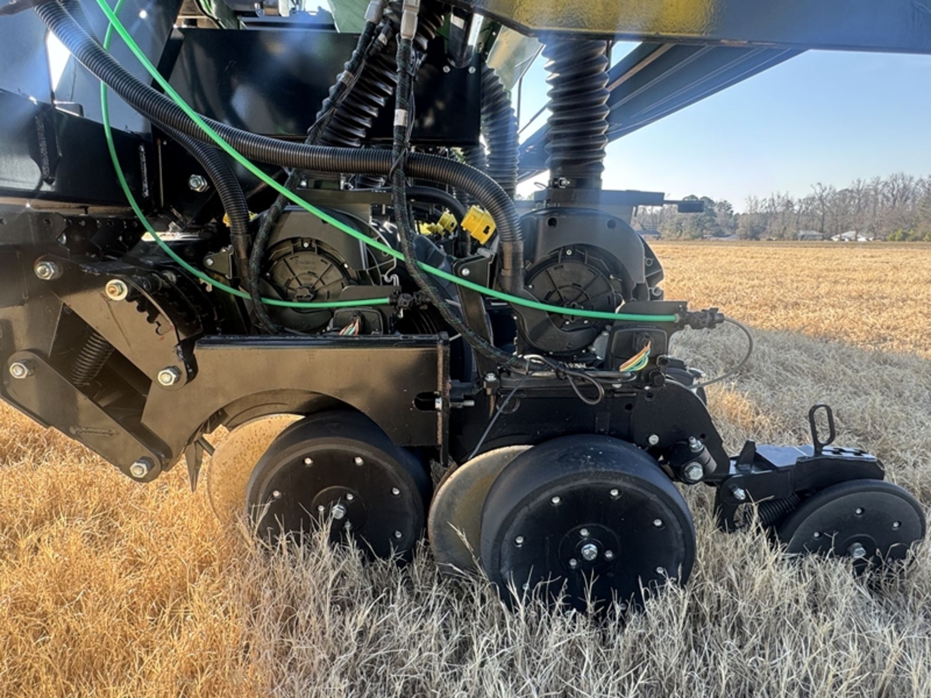 CRUST BUSTER Speed King 6020 TW6X36 peanut planter-Less than 1,500 ...