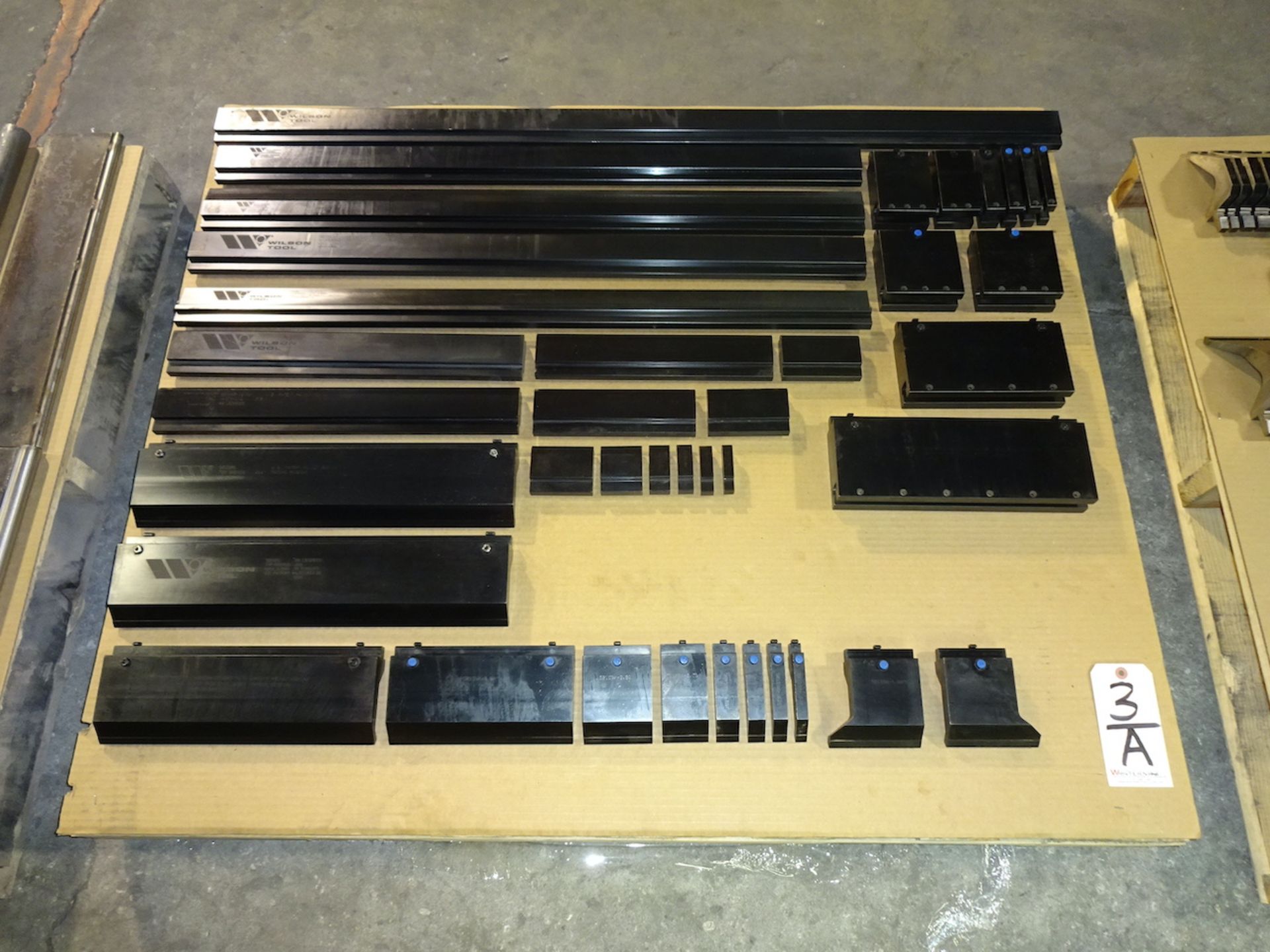 LOT ASST. TOOLING FOR ACCURPRESS PRESS BRAKE INCLUDING GOOSNECK PUNCHES ...