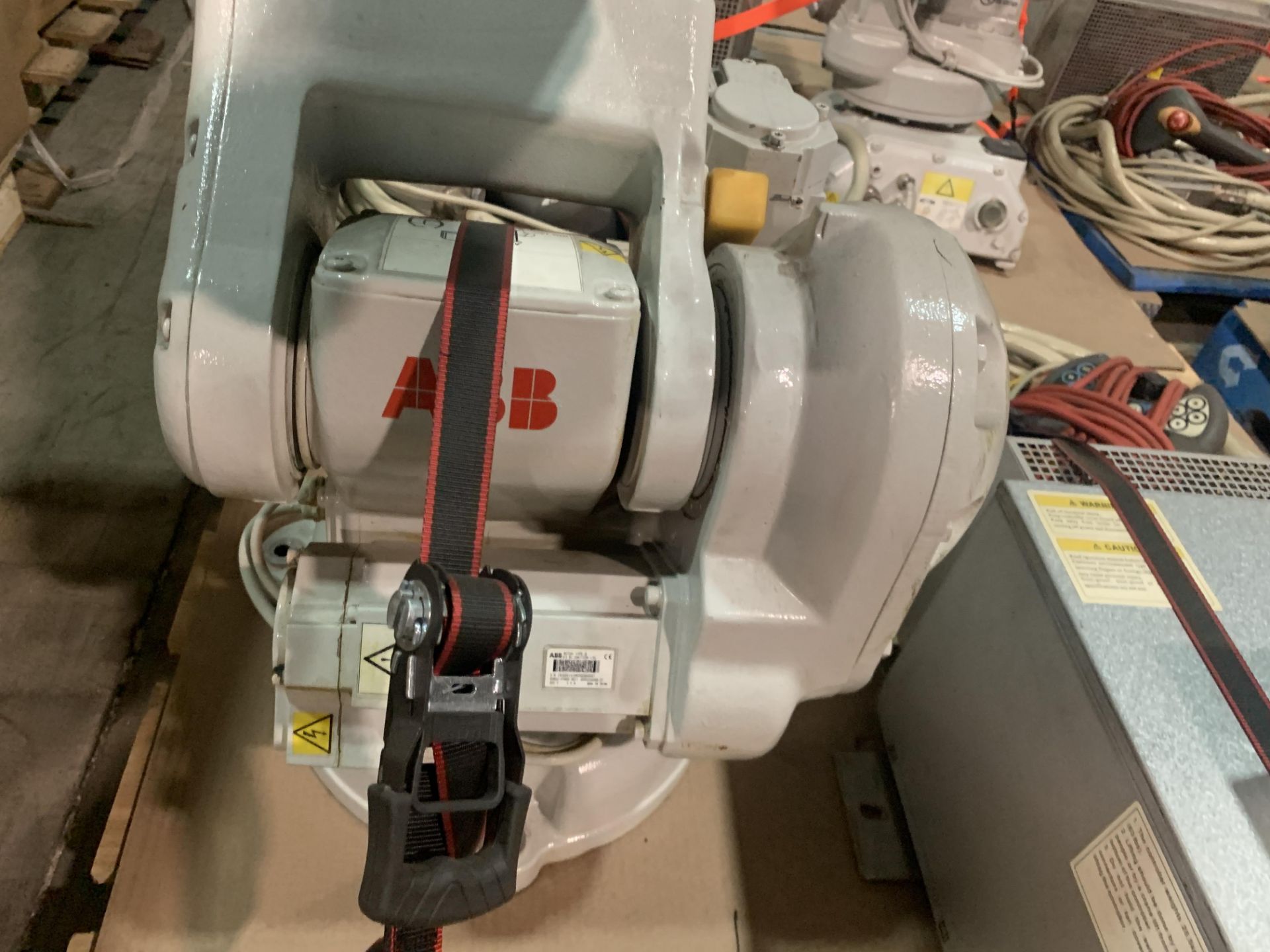ABB ROBOT MODLE IRB 140 WITH IRC5 CONTROLS, TEACH & CABLES, LOCATION ...