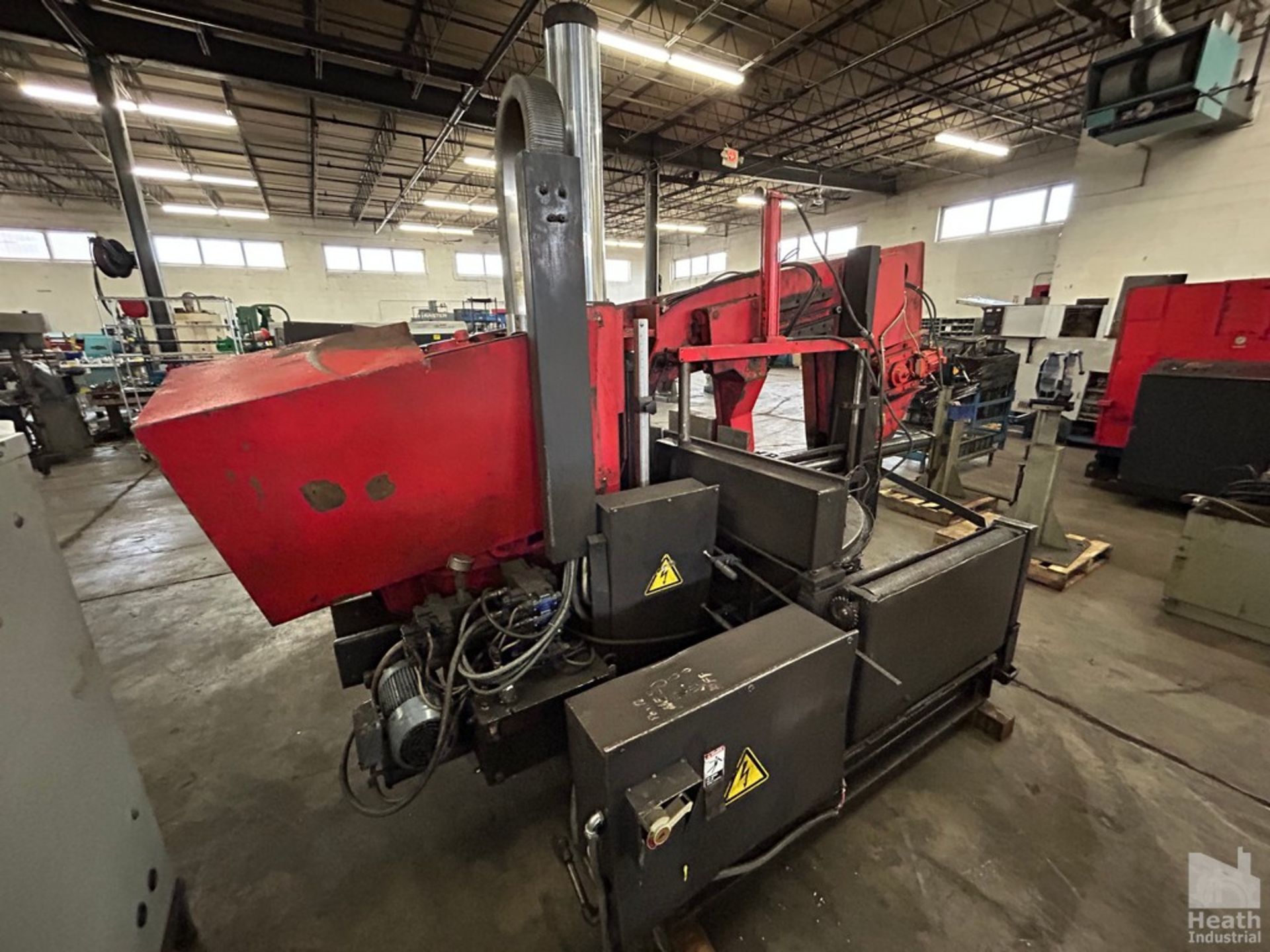 AMADA MODEL HK-800 32" X 23" SEMI-AUTOMATIC HORIZONTAL BANDSAW WITH ...