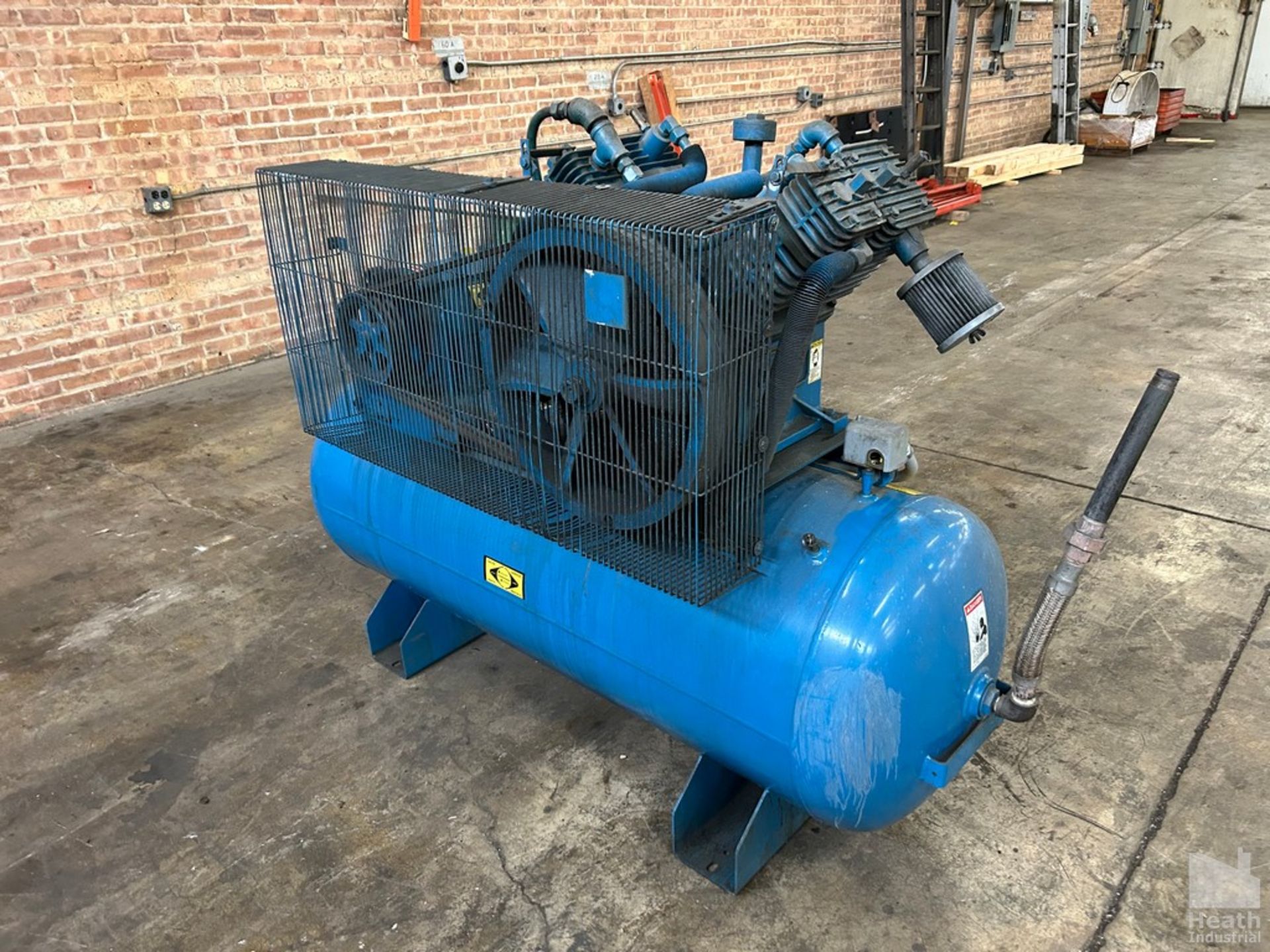 QUINCY MODEL QT-10 10 HP HORIZONTAL TANK MOUNTED AIR COMPRESSOR S/N ...