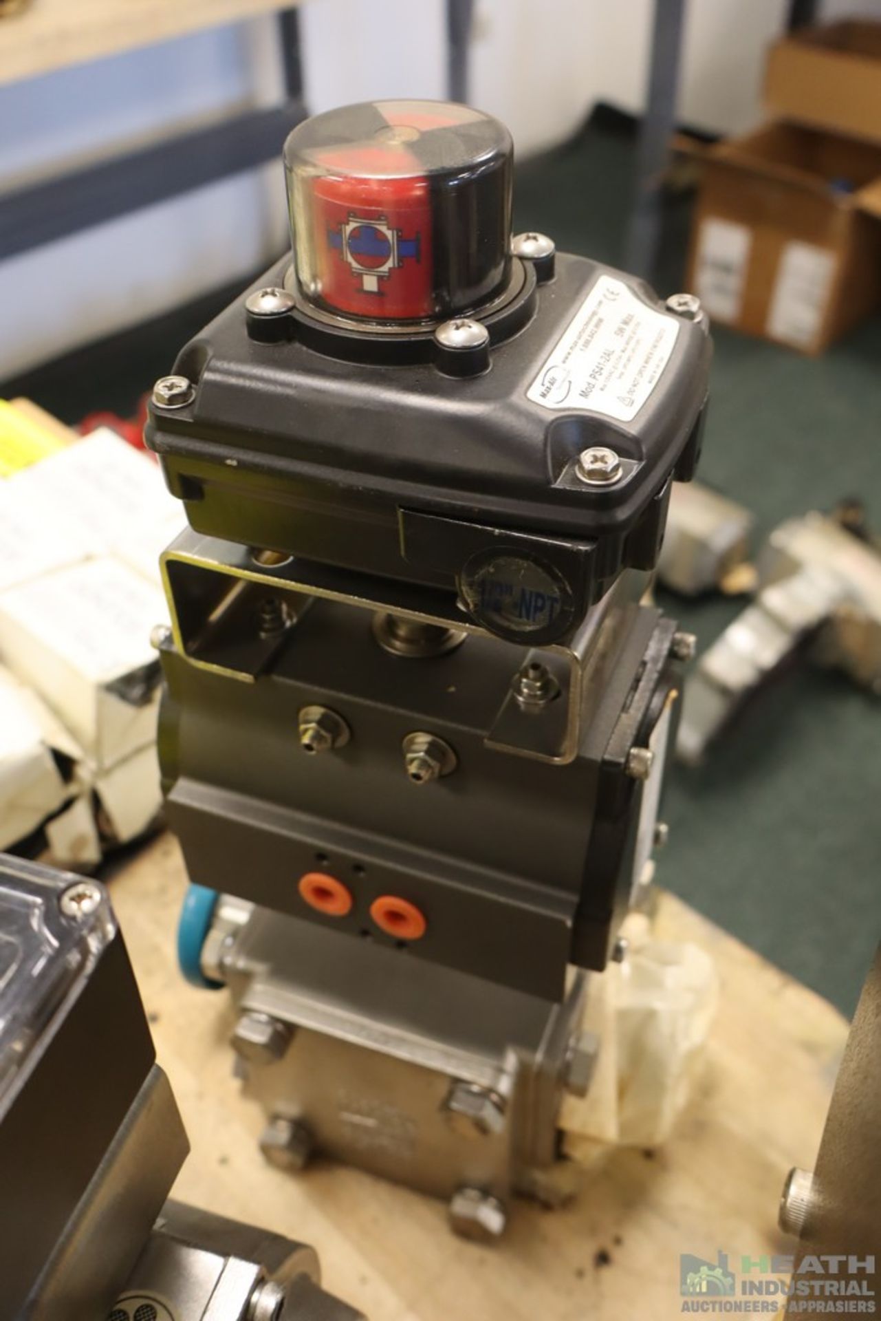 MAX-AIR TECH PNEUMATIC ACTUATED STAINLESS STEEL VALVE ASSEMBLY, MAX ...