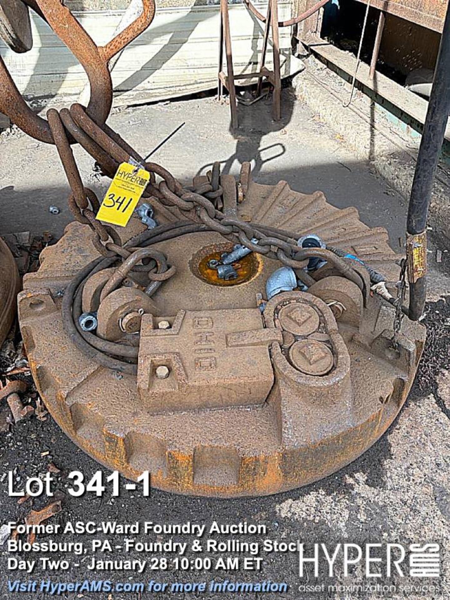 Ohio Magnetics Industrial Lifting Magnet, chain attachments ...