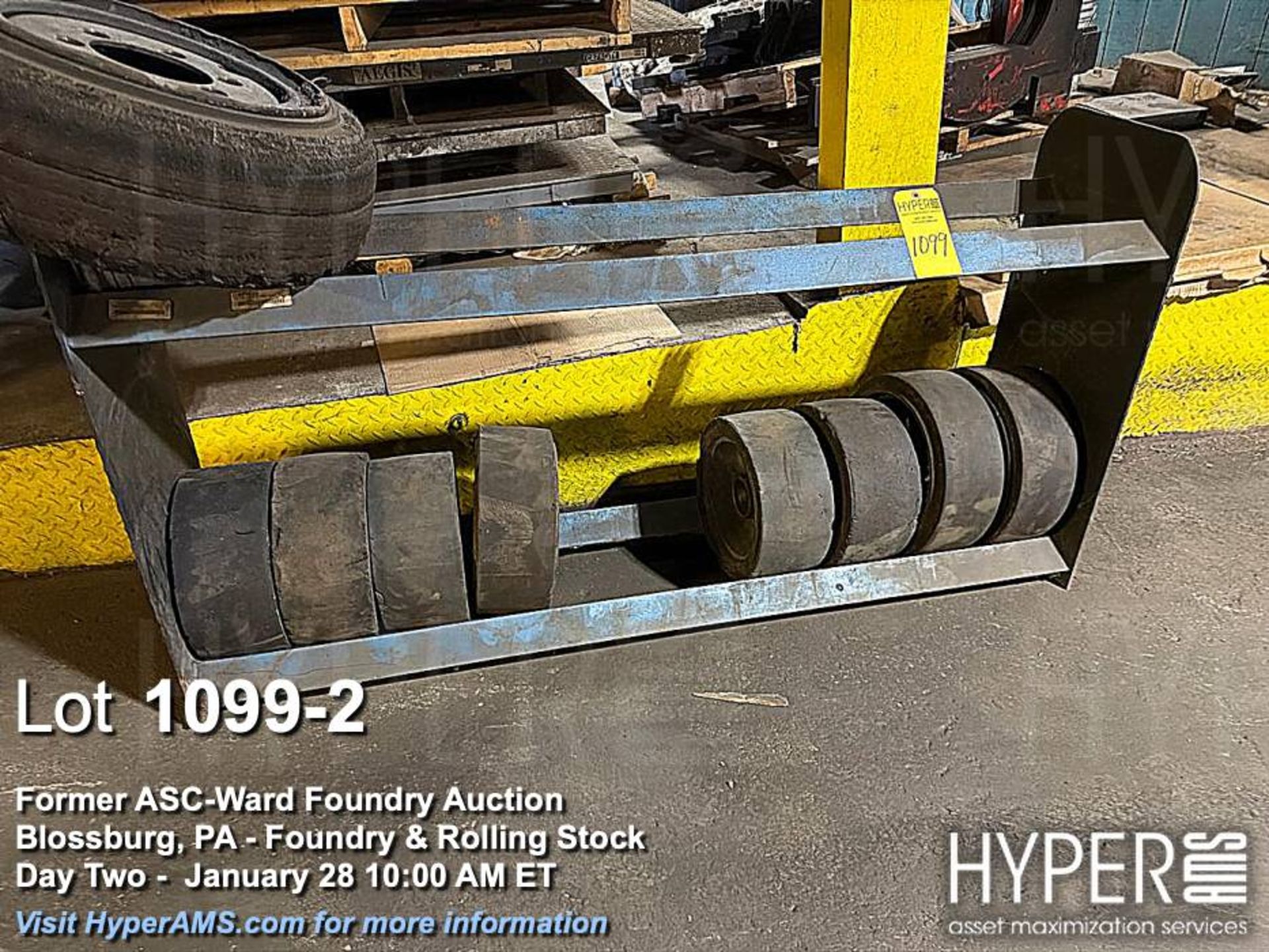 Solid Rubber Forklift Tires, Smooth Tread, Solid tire type, Material ...