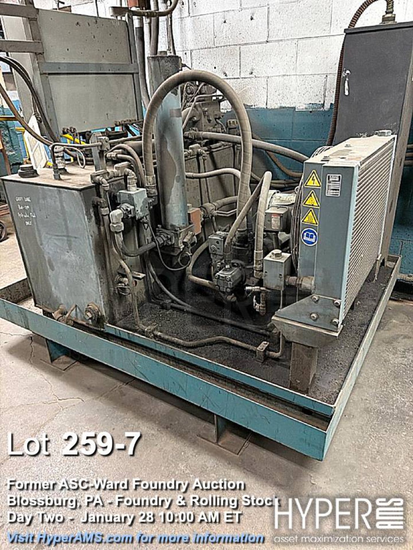 Osborn core machine with controls and hydraulic system