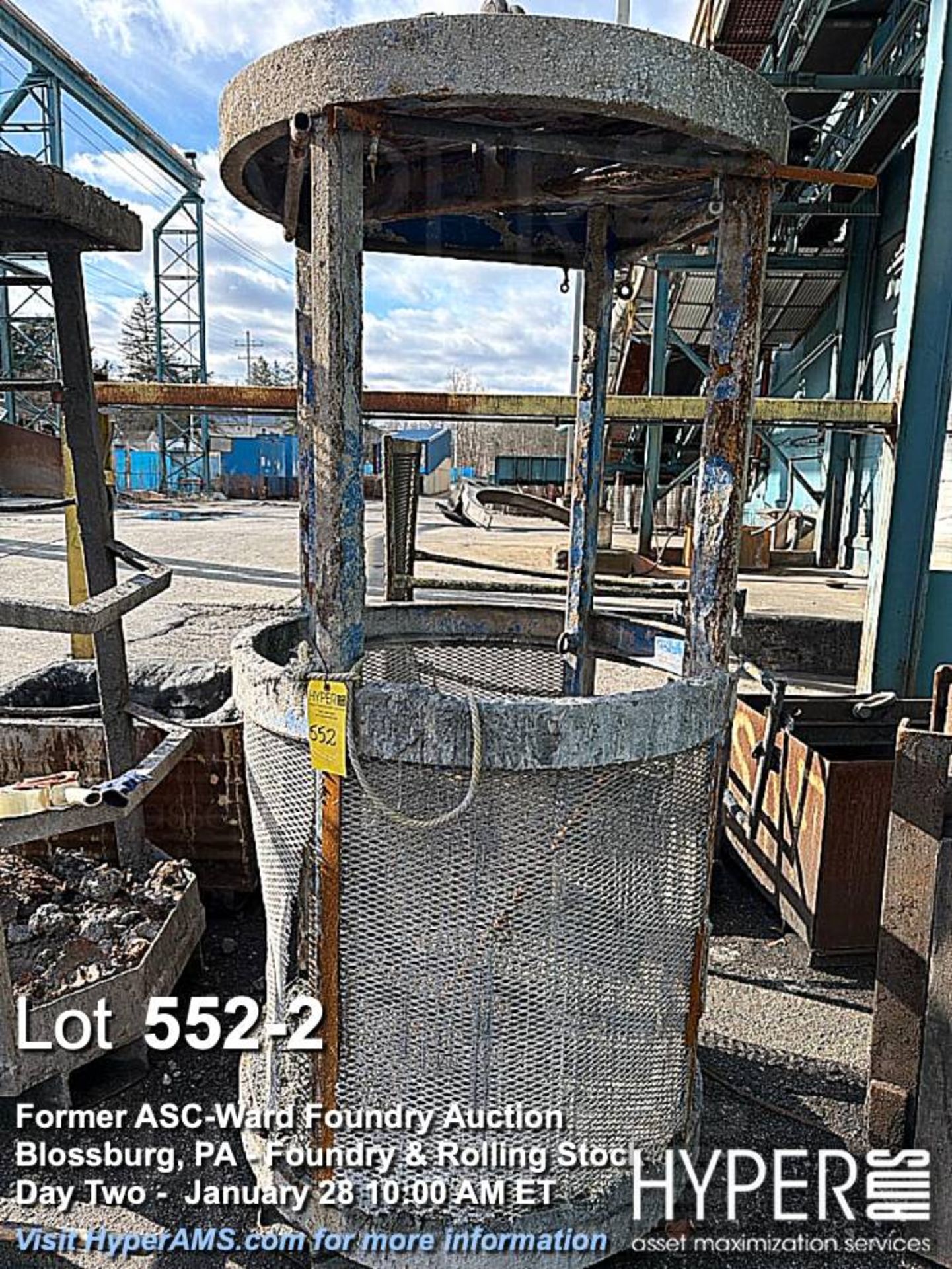 Industrial Ladle Baskets, cylindrical mesh design, concrete top and ...