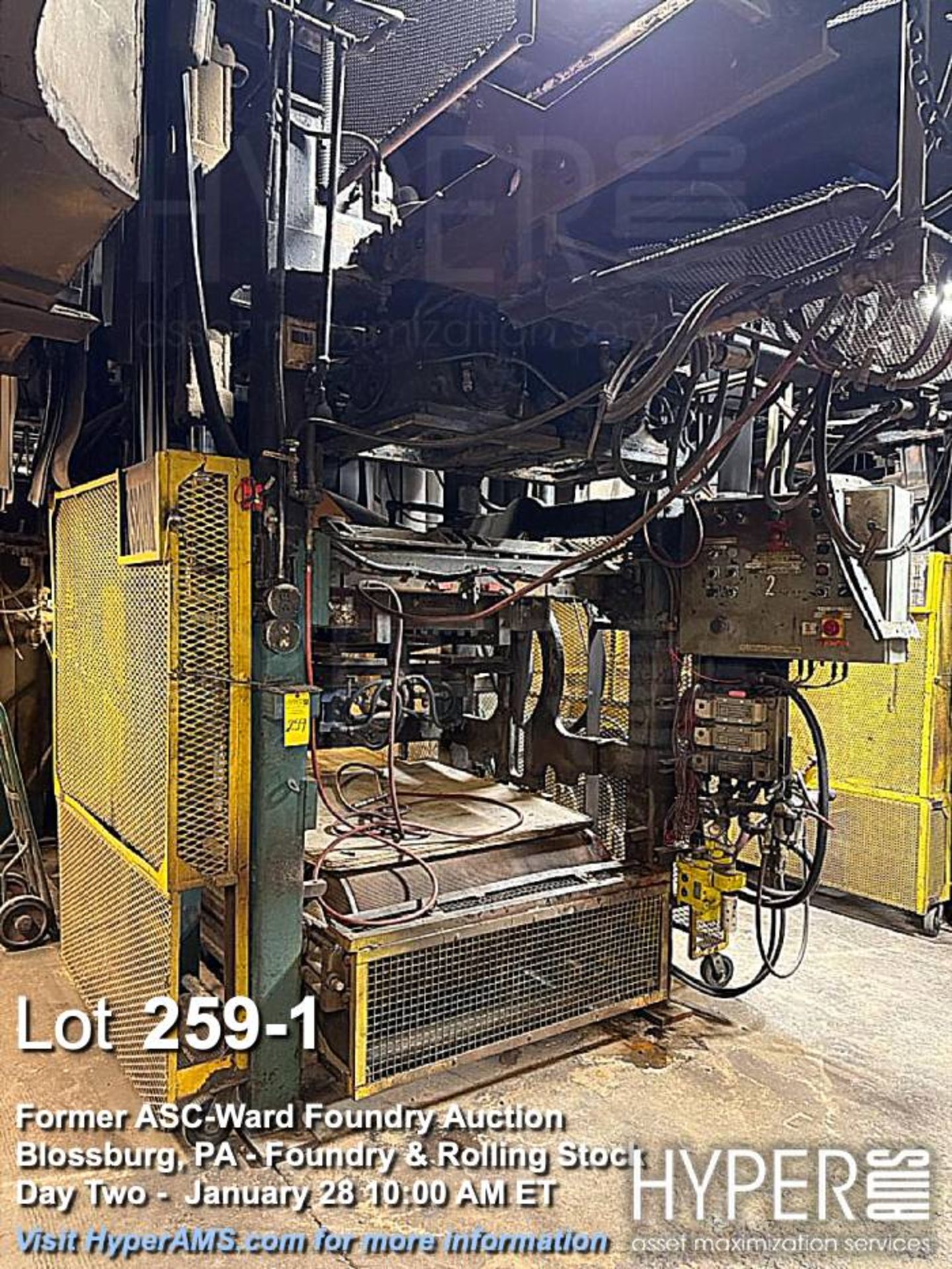 Osborn core machine with controls and hydraulic system