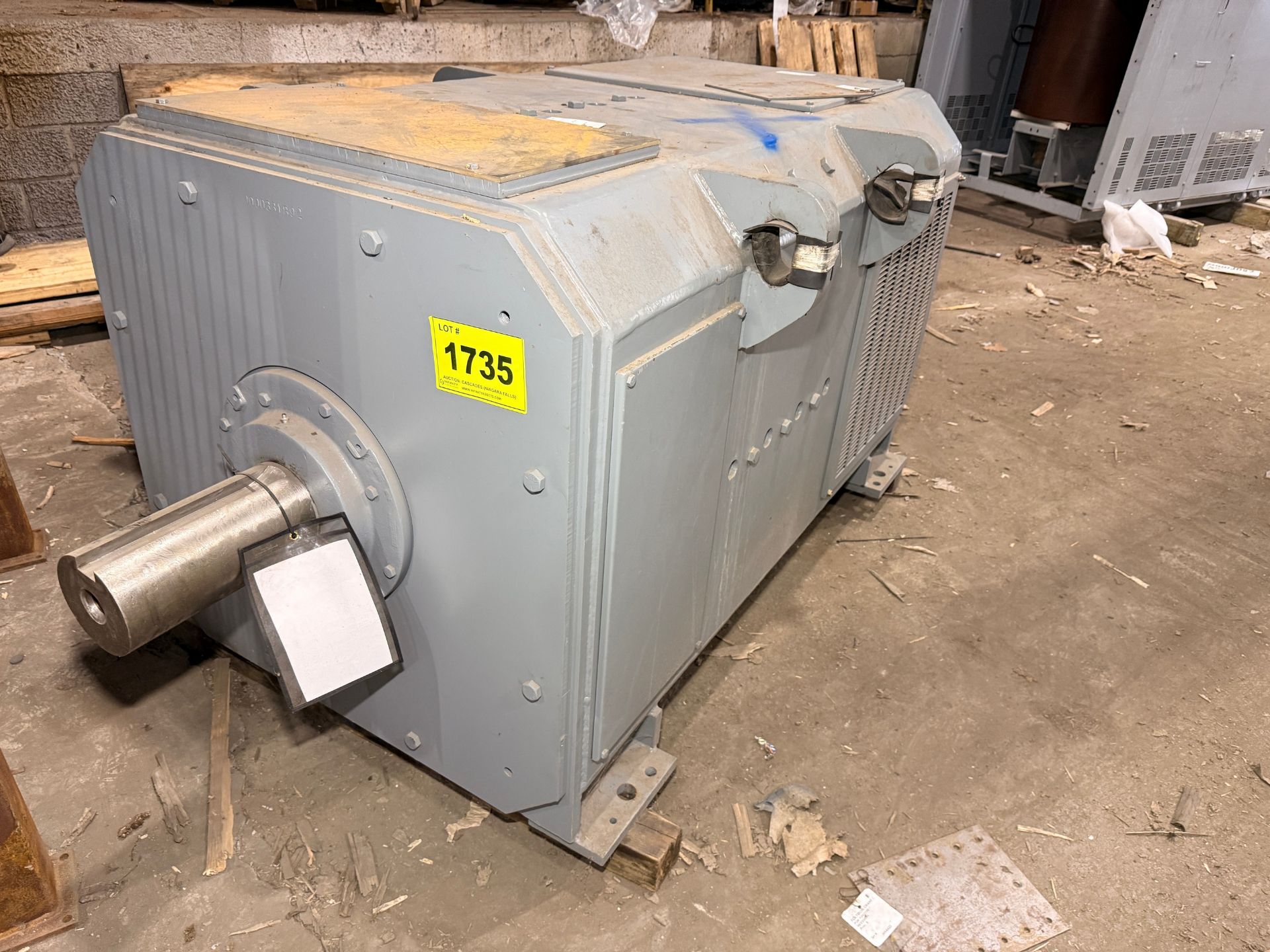 GE Motor 250Hp, 250-1250 (rpm) 250 V, 815 Amps (Loc. Sentry Building)