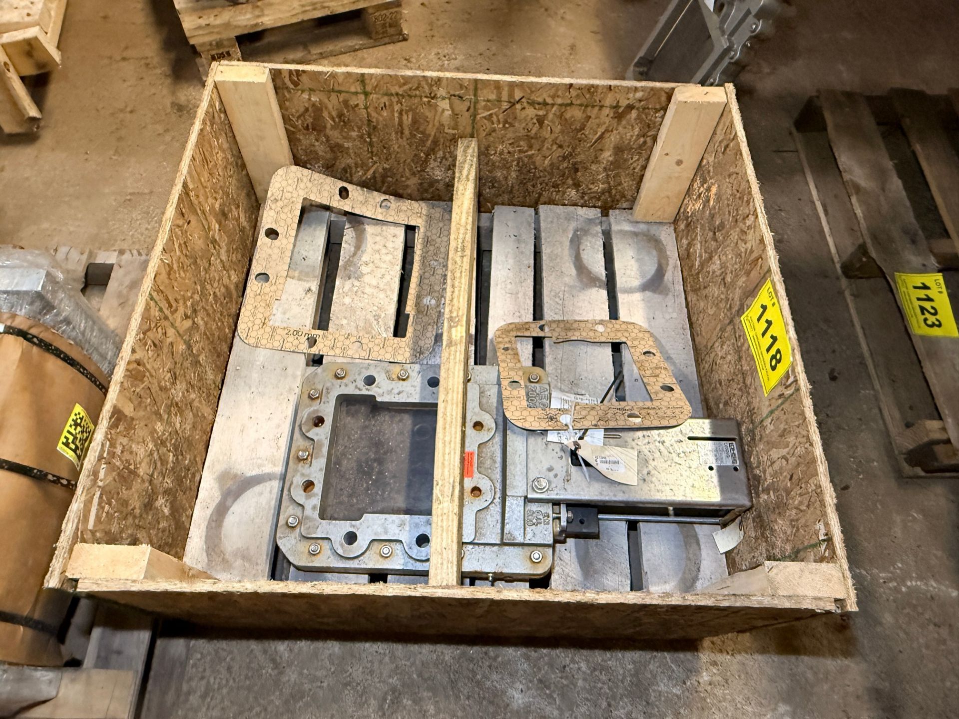 LOHSE Gate valve type AEQ 8'' DN, 25.07 Tested, 114 (psi) Cast Iron ...