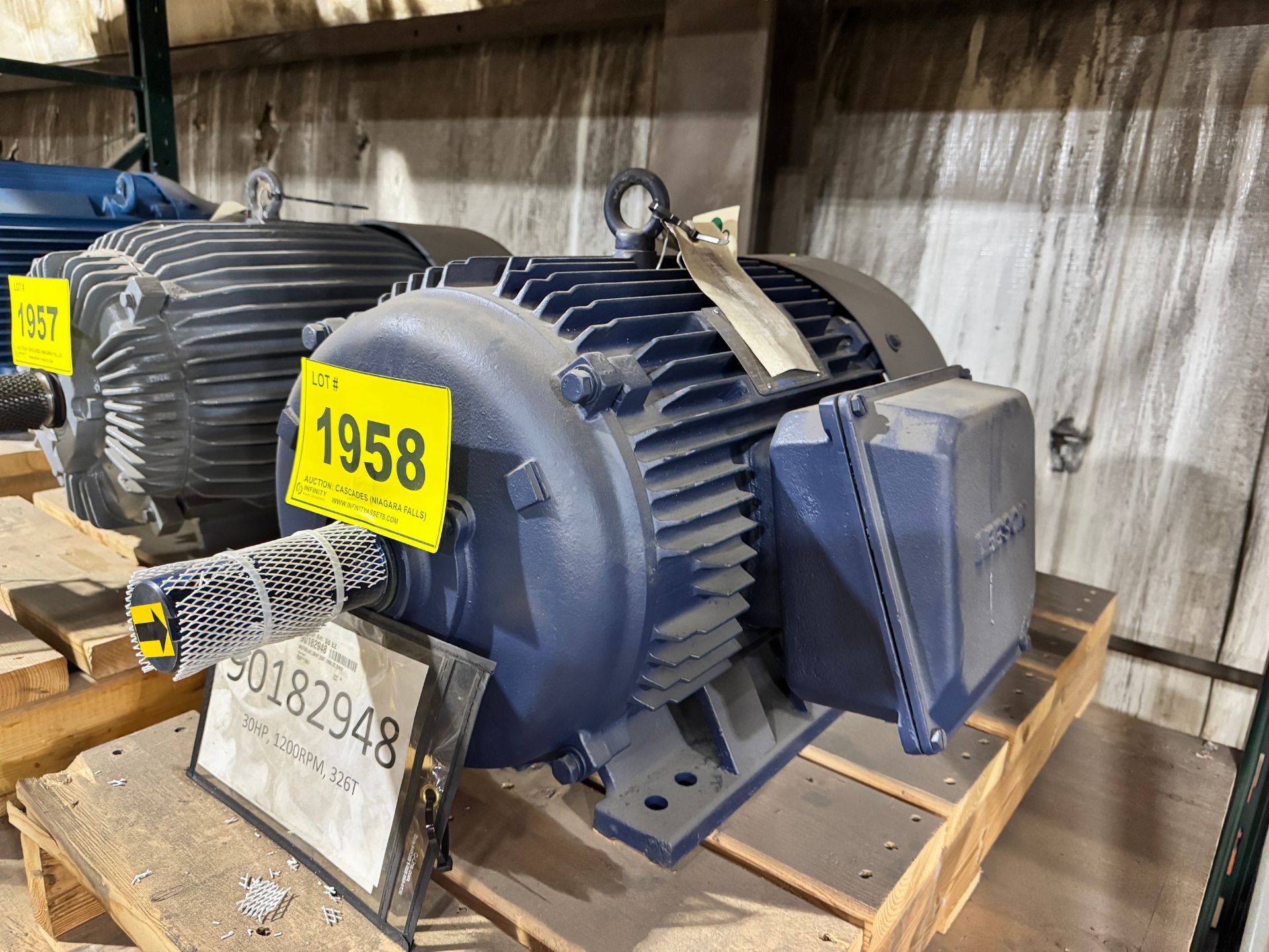 LEESON 30HP MOTOR, 1,200 RPM, 326T FRAME (90182948)