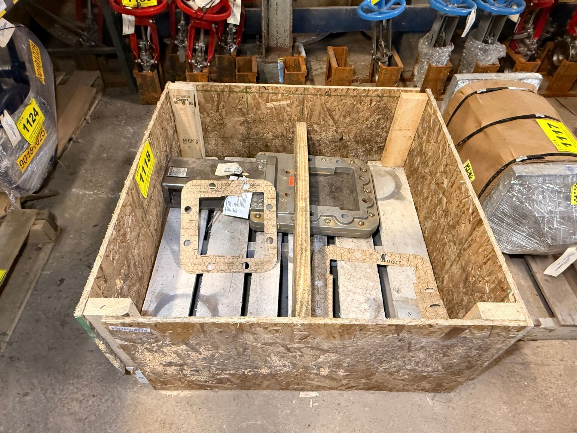 LOHSE Gate valve type AEQ 8'' DN, 25.07 Tested, 114 (psi) Cast Iron ...