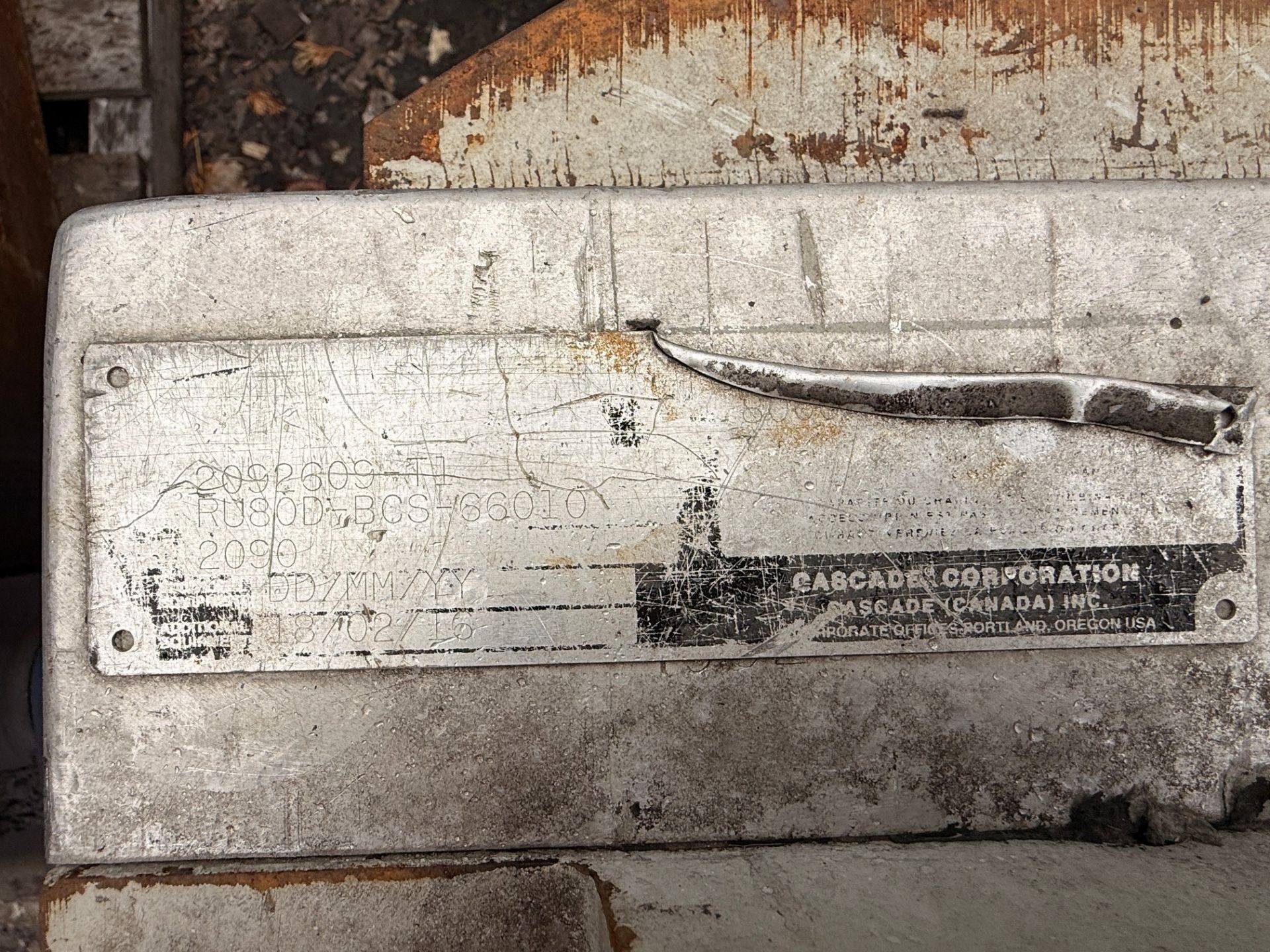 CASCADE Forklift Clamp Attachment (Loc. National Vac)