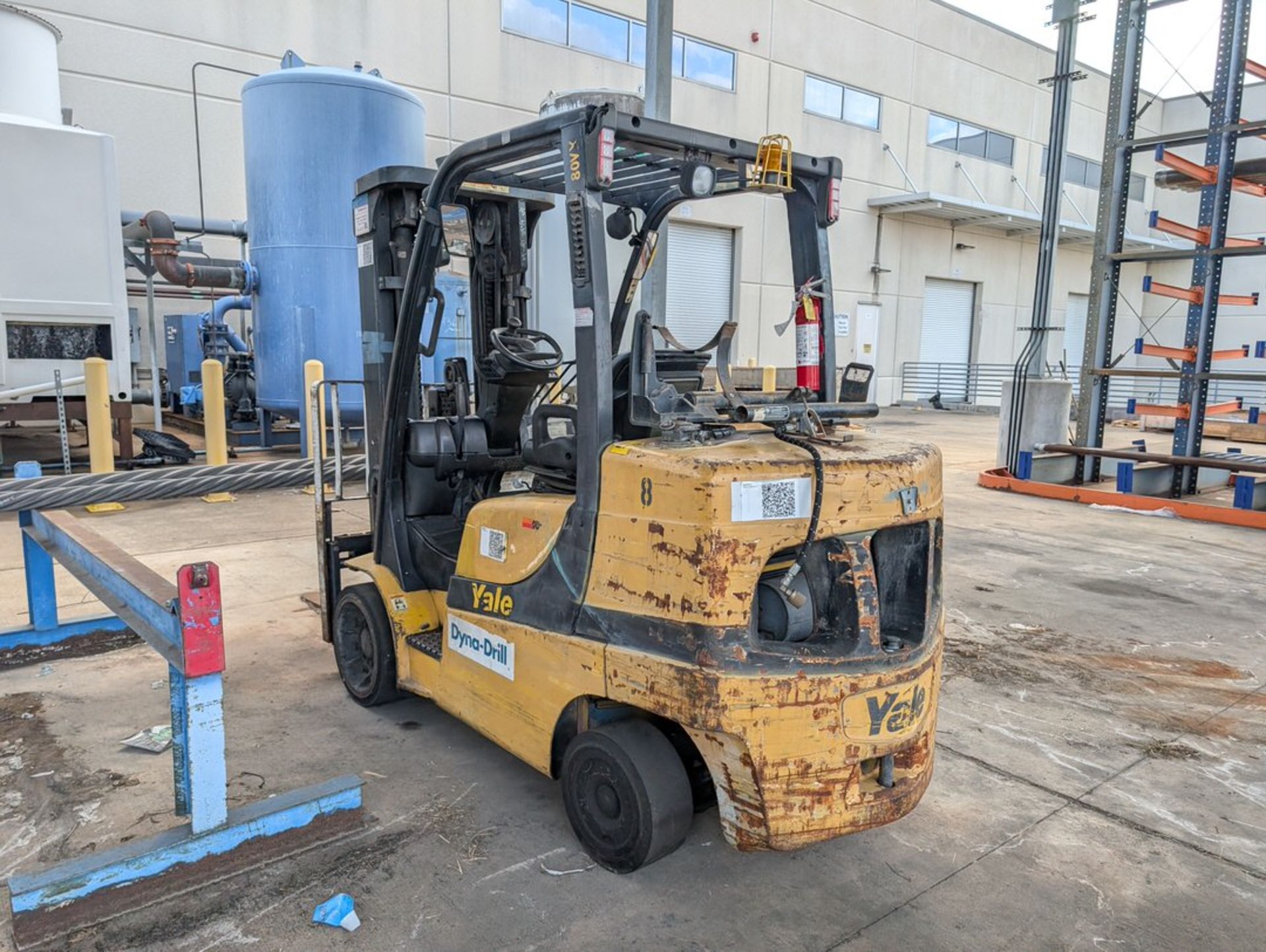 Yale GLC080VXNGSE088 8K LP Forklift 48" Forks 185" Lift Ht. Cap., 3 ...