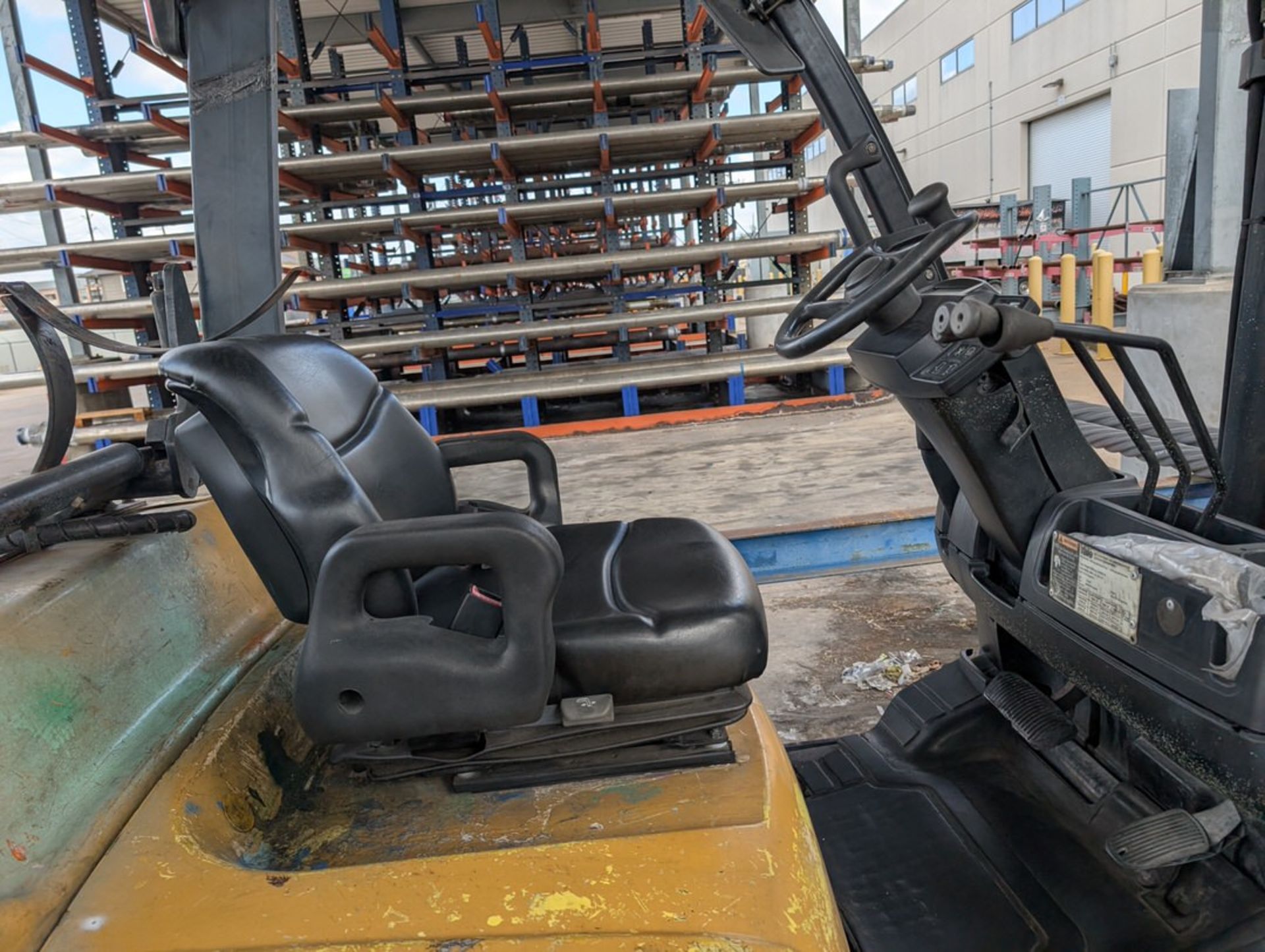 Yale GLC080VXNGSE088 8K LP Forklift 48" Forks 185" Lift Ht. Cap., 3 ...