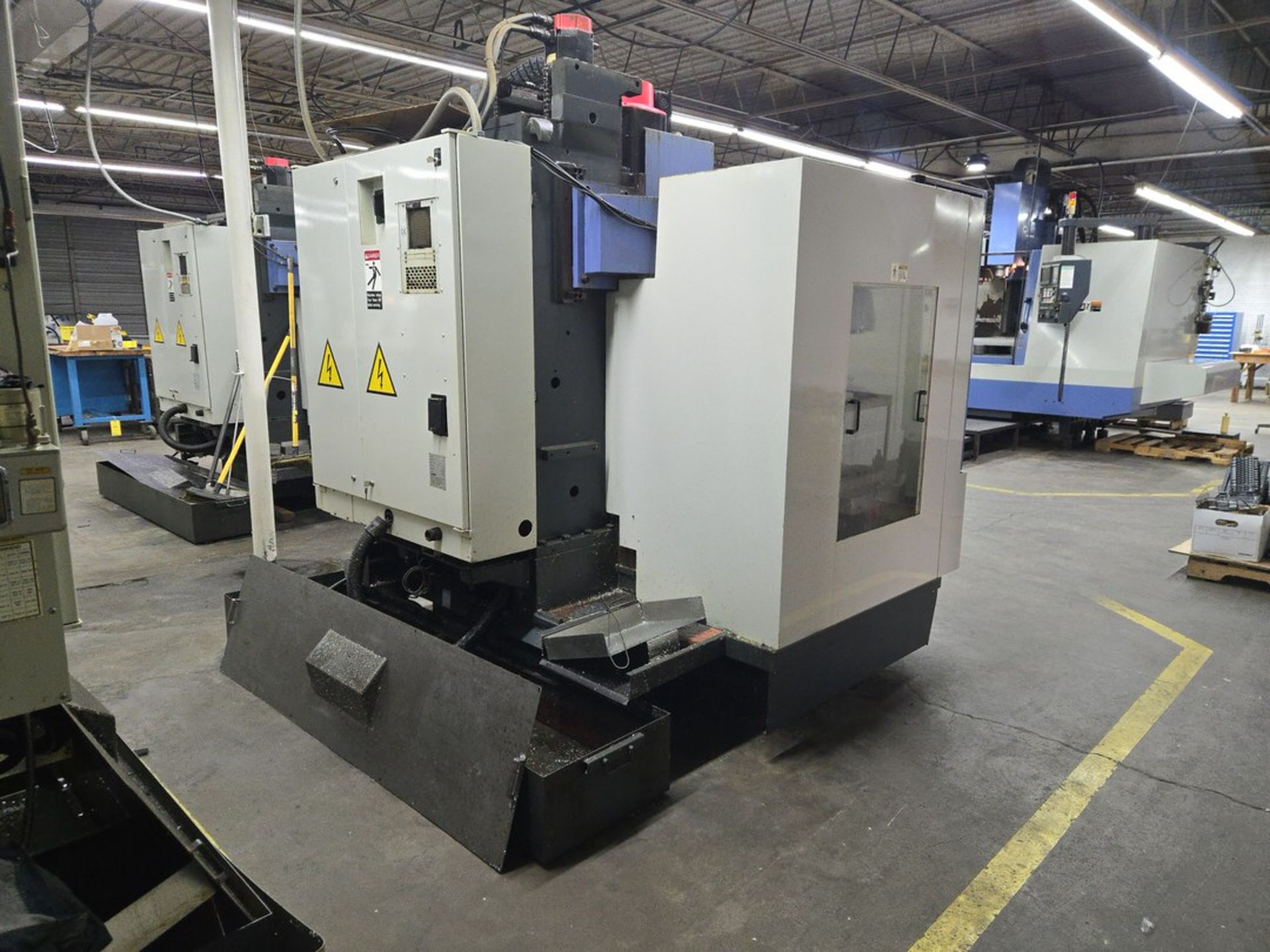 1997 Leadwell V-25 VMC w/ Fanuc 21-M Controller, 24 Slot ATC