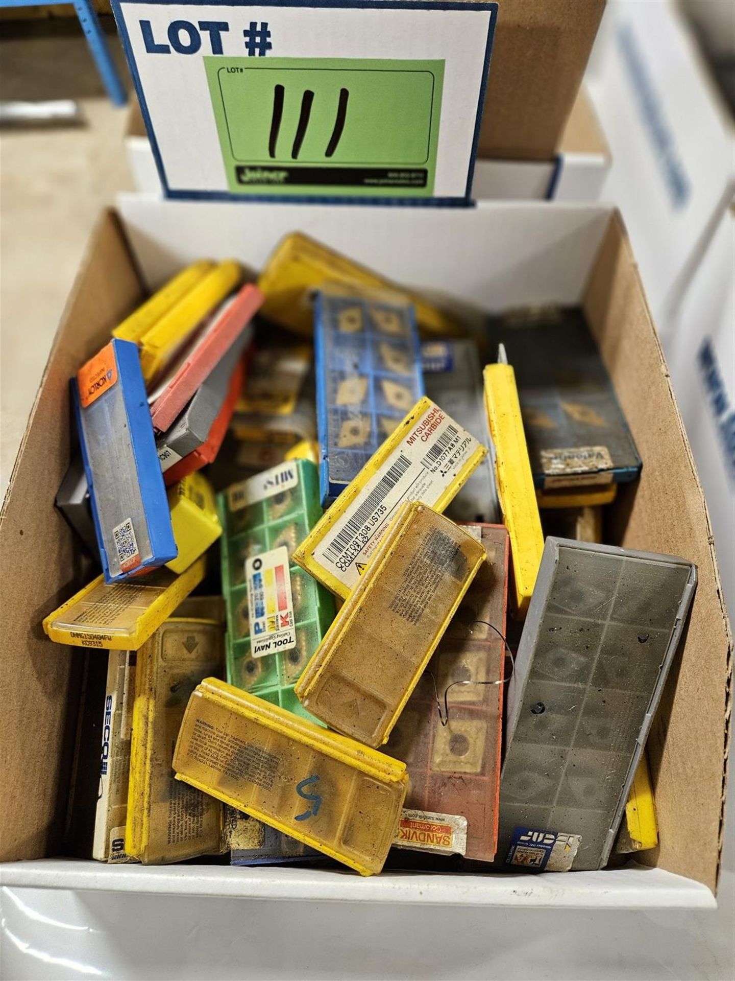 BOX OF ASSORTED CARBIDE INSERT CUTTERS