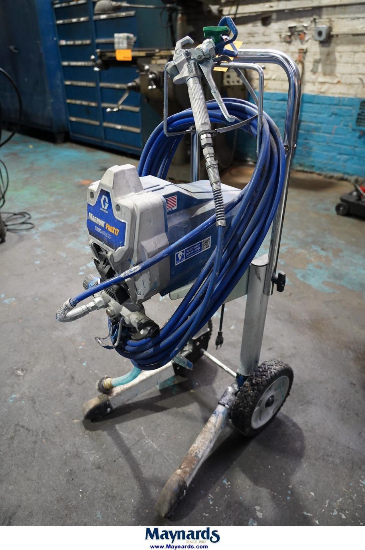 Greco Magnum ProX17 True Airless Paint Sprayer 120V. 8 Amps. HZ 60. wpr ...