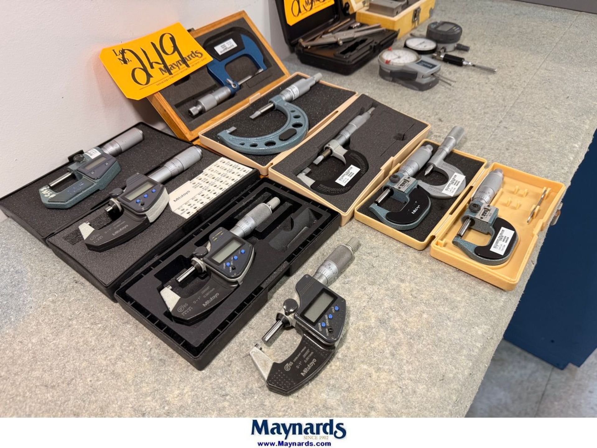{ Group of lots: 249, 250 } (1) Lot of Assorted micrometers