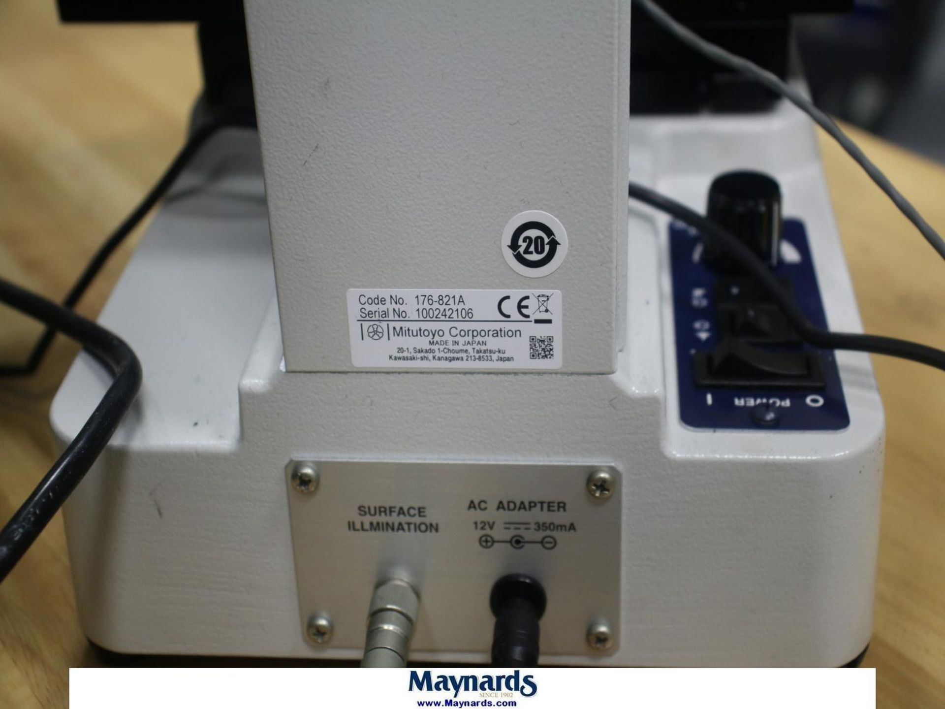 Mitutoyo Model 176-821A Tool Makers Microscope 4" x 2" Travel, Digital ...