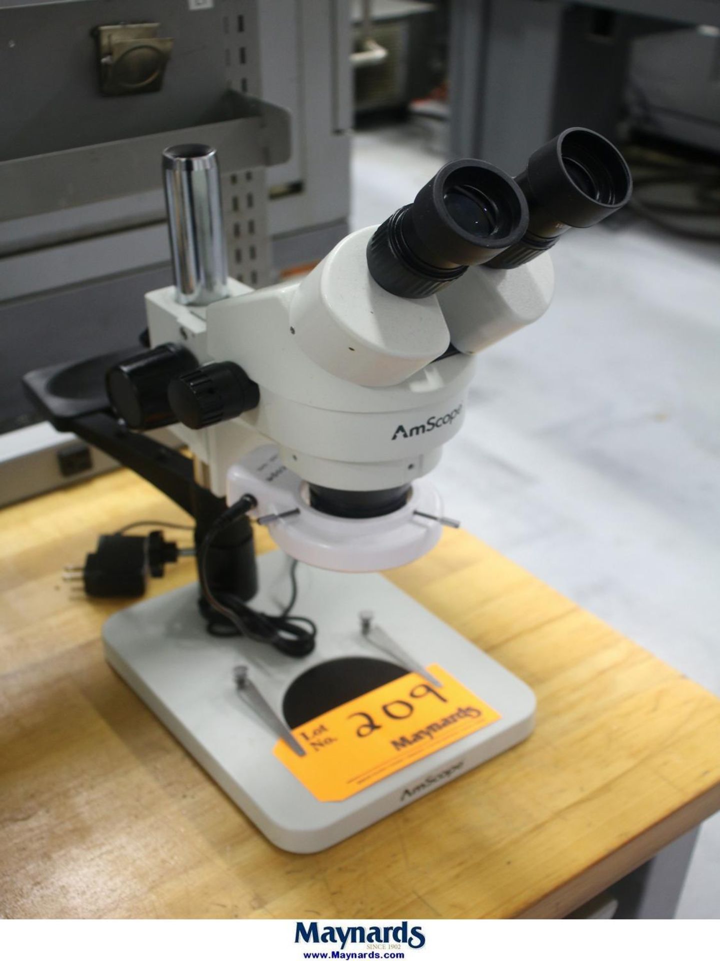 AmScope Binocular Stero Zoom Microscope With LED Light