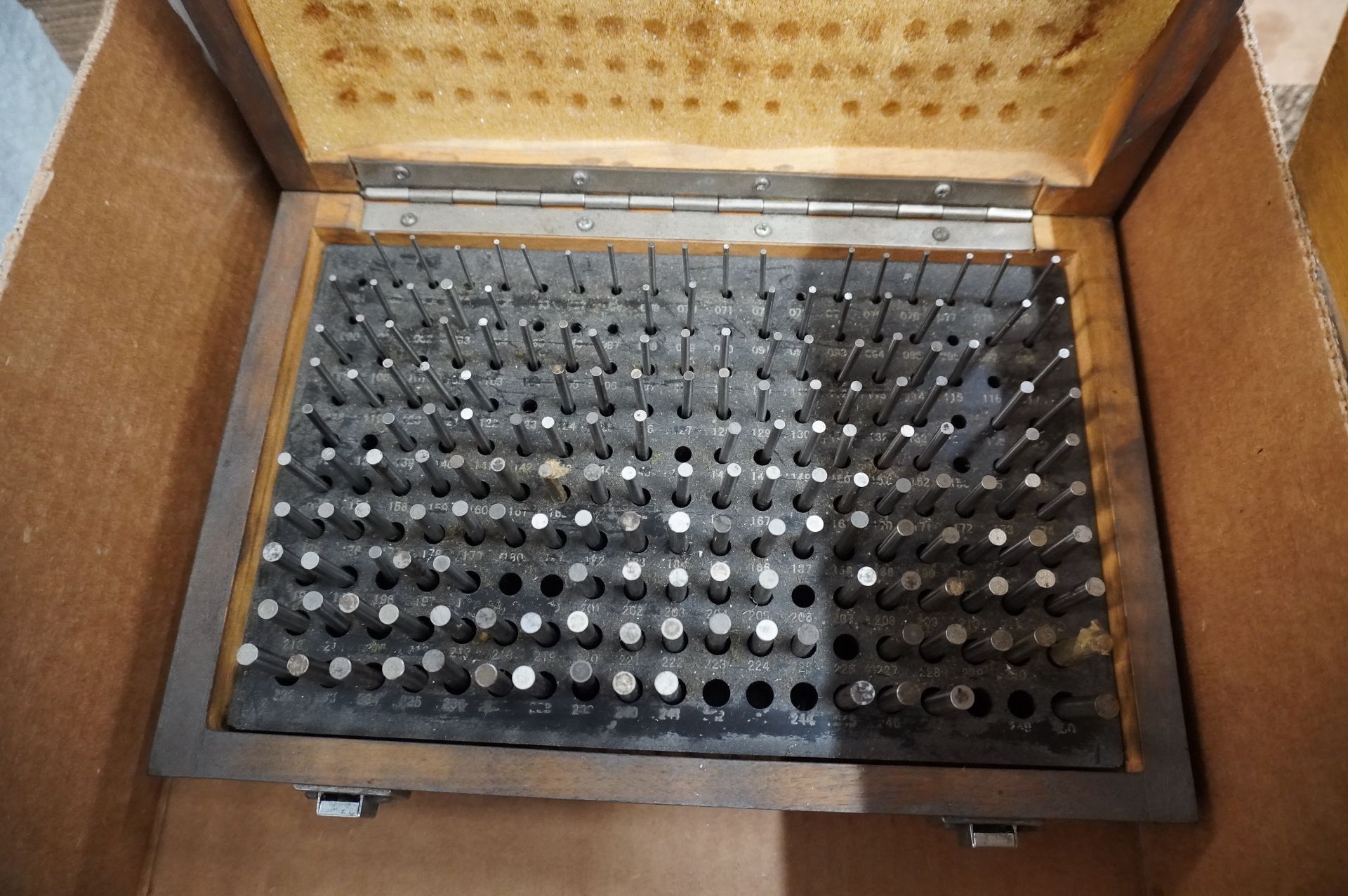 (2 BOXES) LOT TO INCLUDE: (2) FULL ANGLE BLOCK SETS, PRECISION SQUARES ...