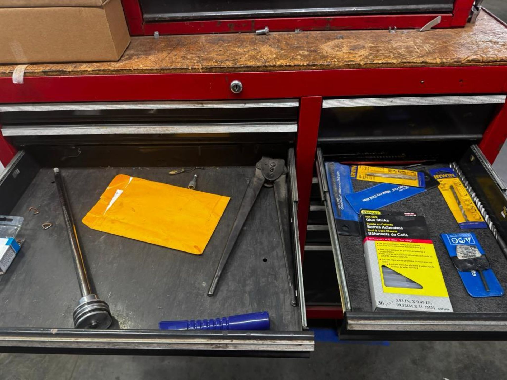 Tool Chest & Rolling Toolbox Cabinet w/ Content