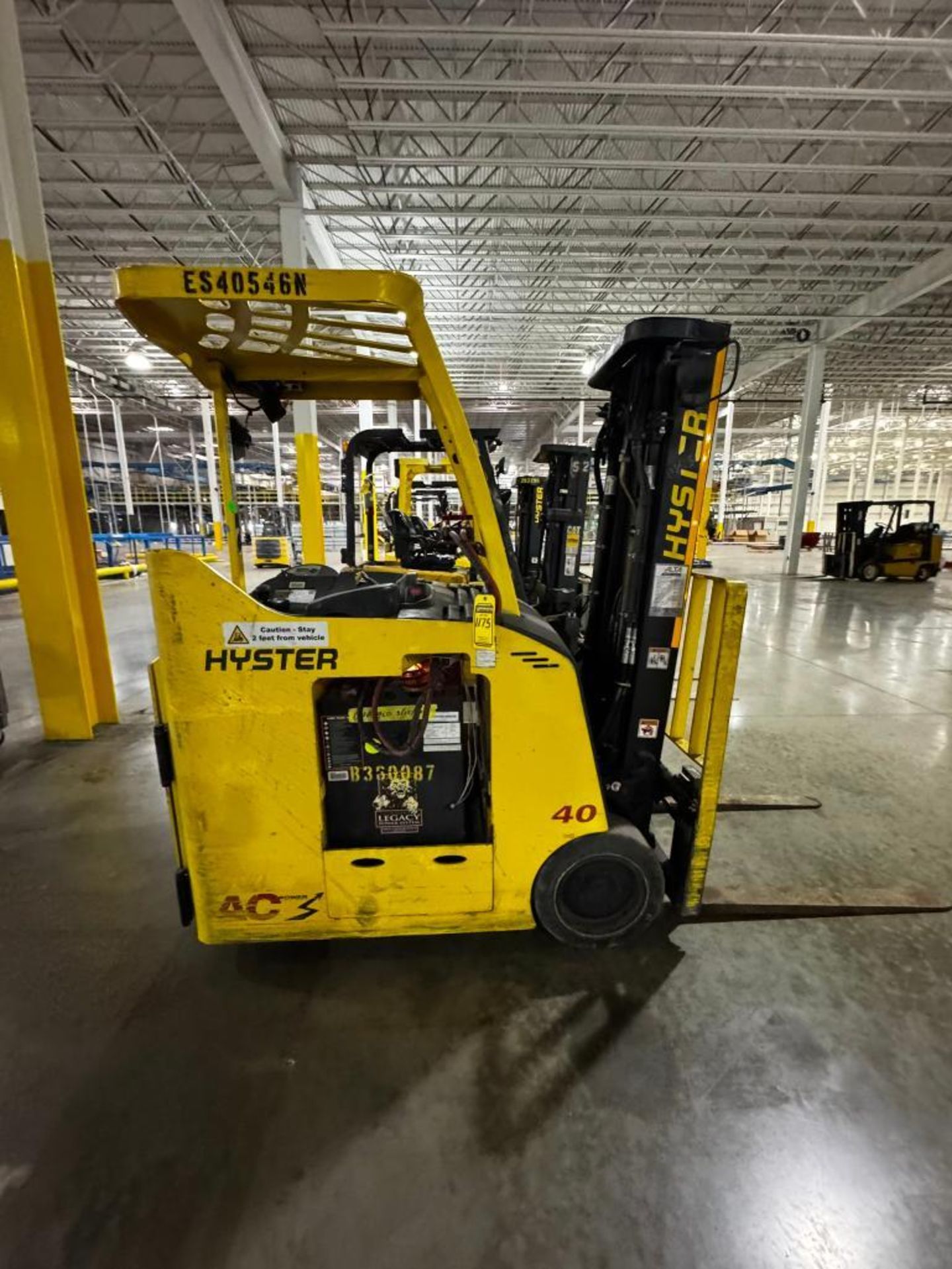 Hyster 4,000 LB. 36 V, Forklift, 3-Stage Mast, Side Shift, 187" Lift ...