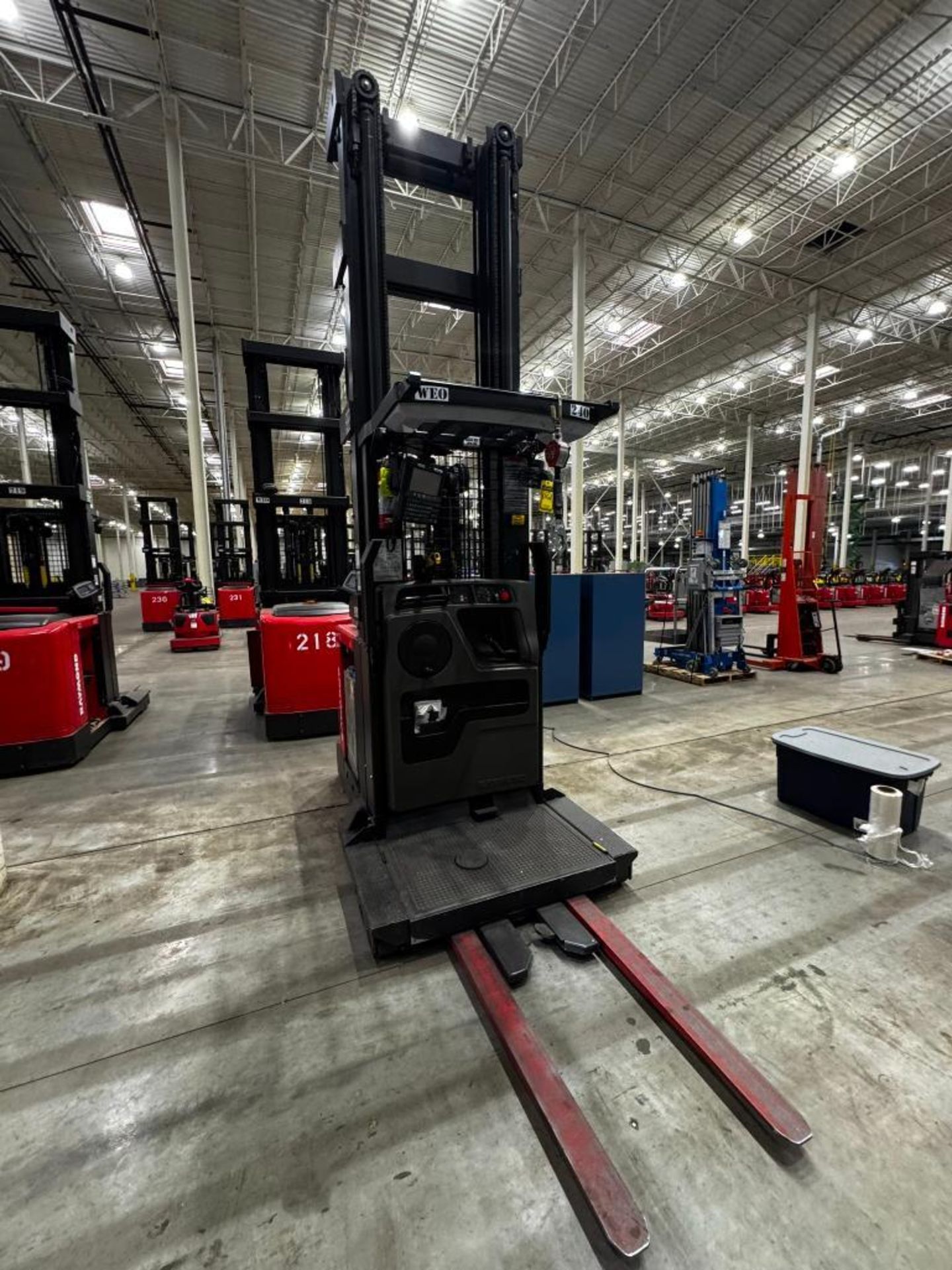 2017 Raymond 3,000 LB. Order Picker, 366" Lift Height, IWarehouse ...
