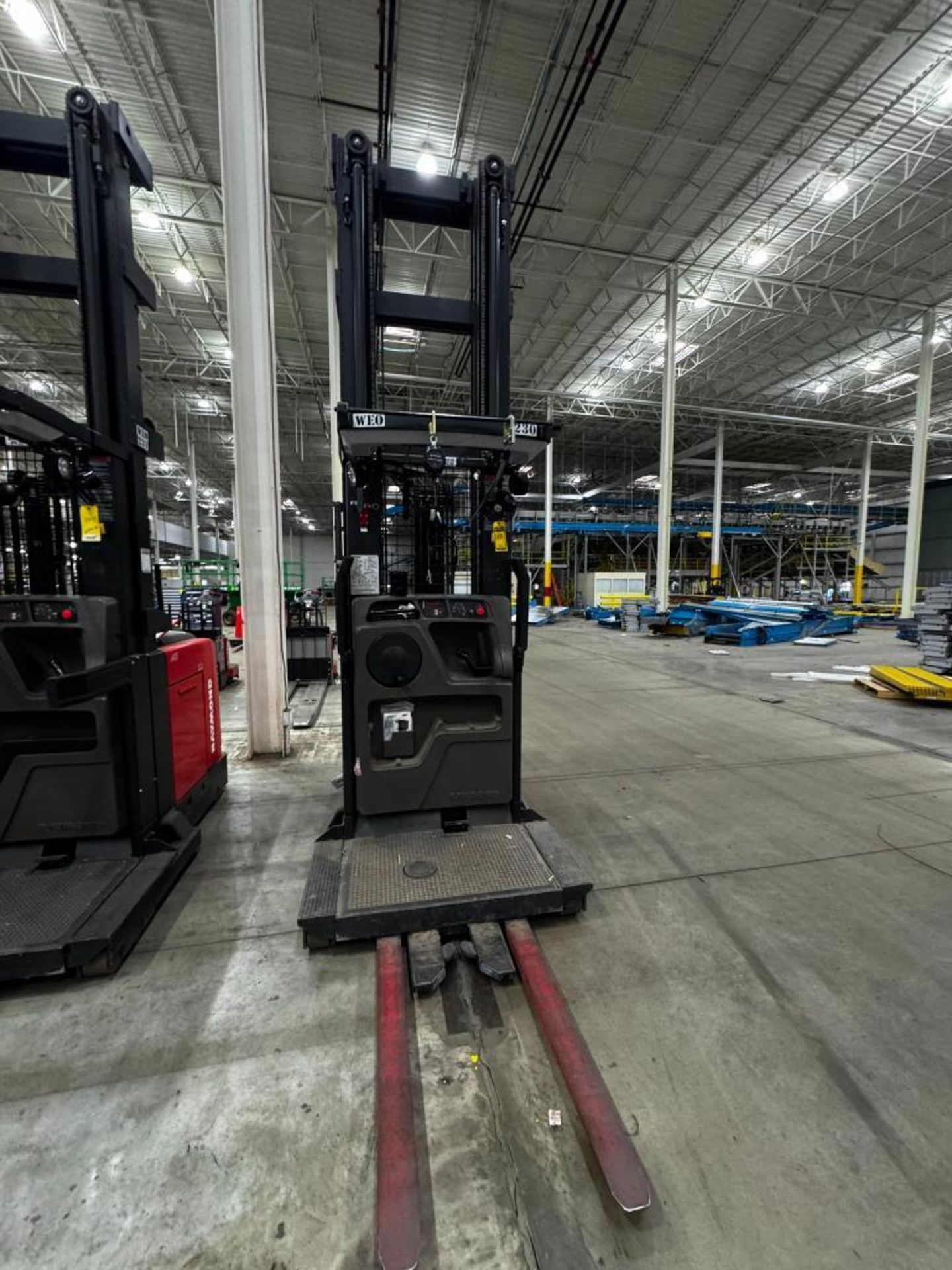 { Choice of lots: 1159 } 2017 Raymond 3,000 LB. Order Picker, 366" Lift ...