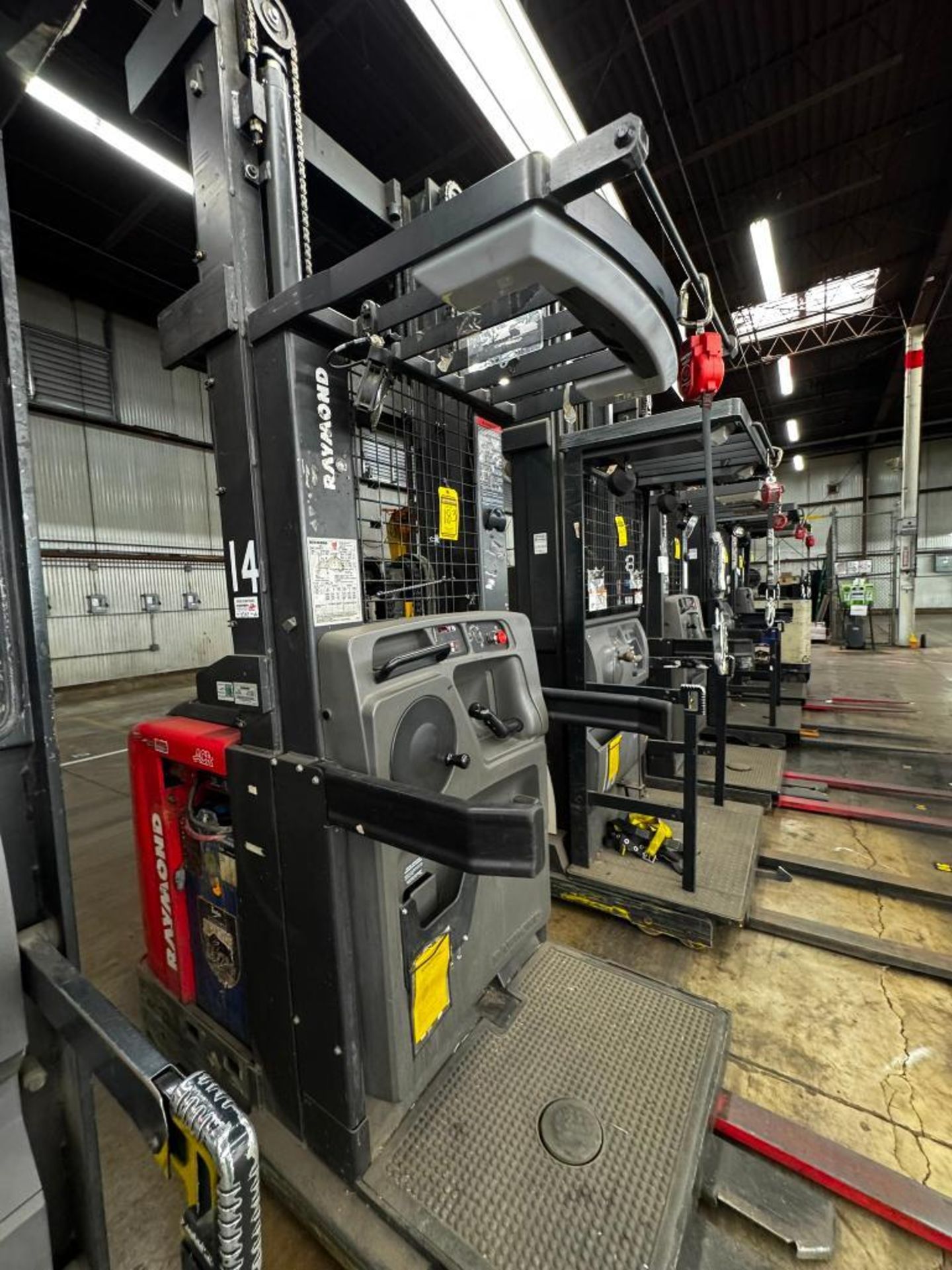 2017 Raymond 3,000 LB. Order Picker, 24 V, Model 550OPC30TT, S/N 550-17 ...