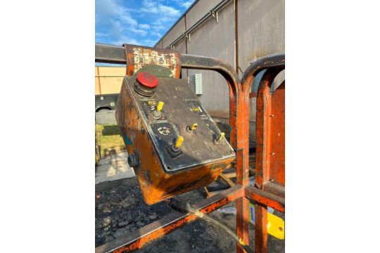 JLG Commander Scissor Lift, Model Cm-2033, S/N C019696-0200019480, 750 ...