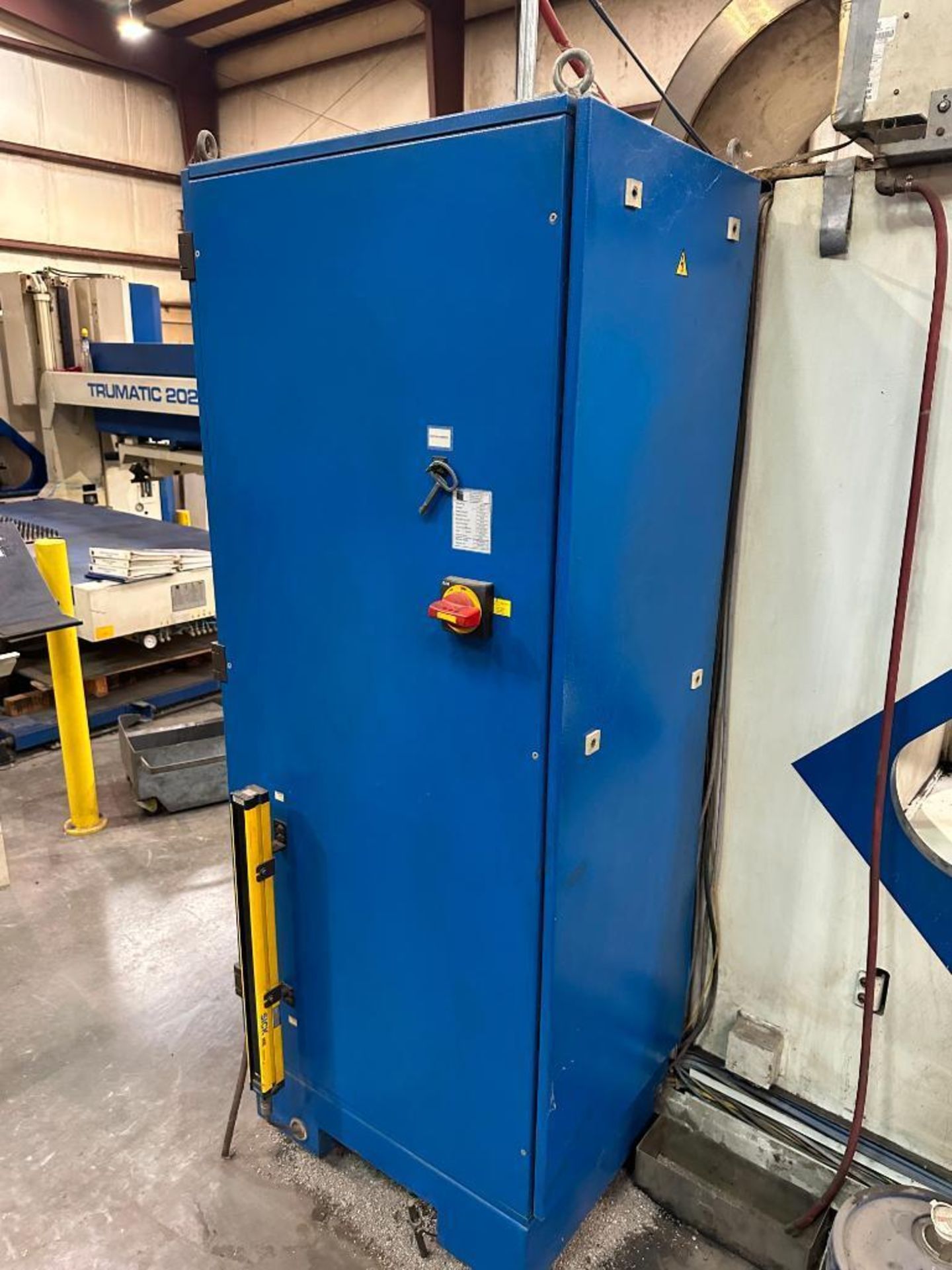 2000 Trumpf Trumatic 2000R CNC Turret Punching Machine, 180-kN Punch ...