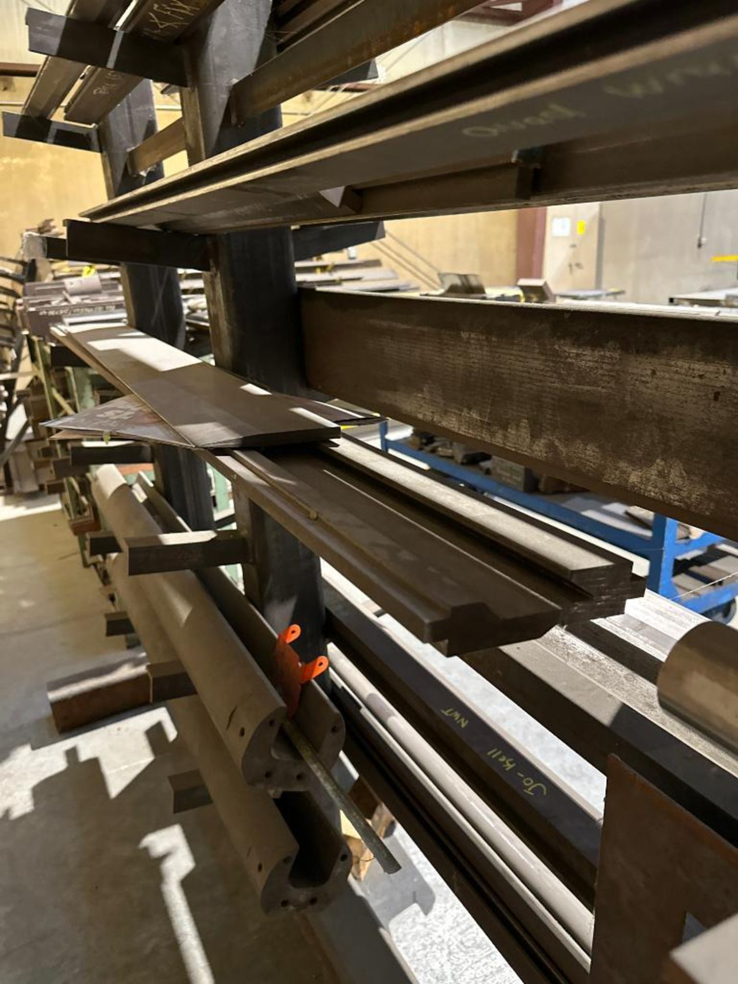 { Choice of lots: 281 } Drawer of Assorted Press Brake Dies w/ Rack