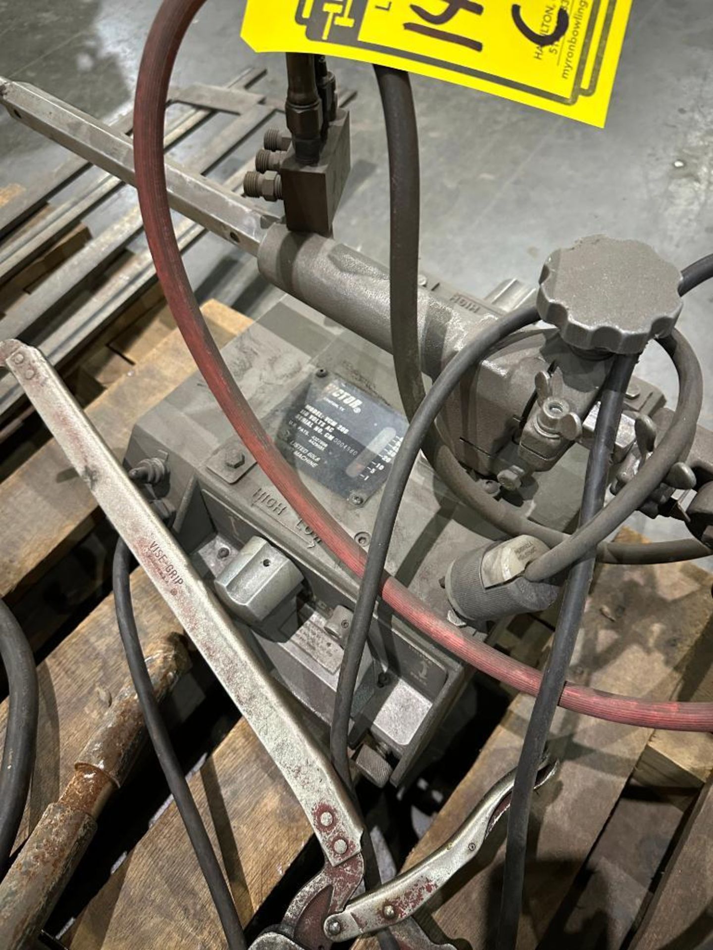 Victor VCM 200 Portable Cutting Machine