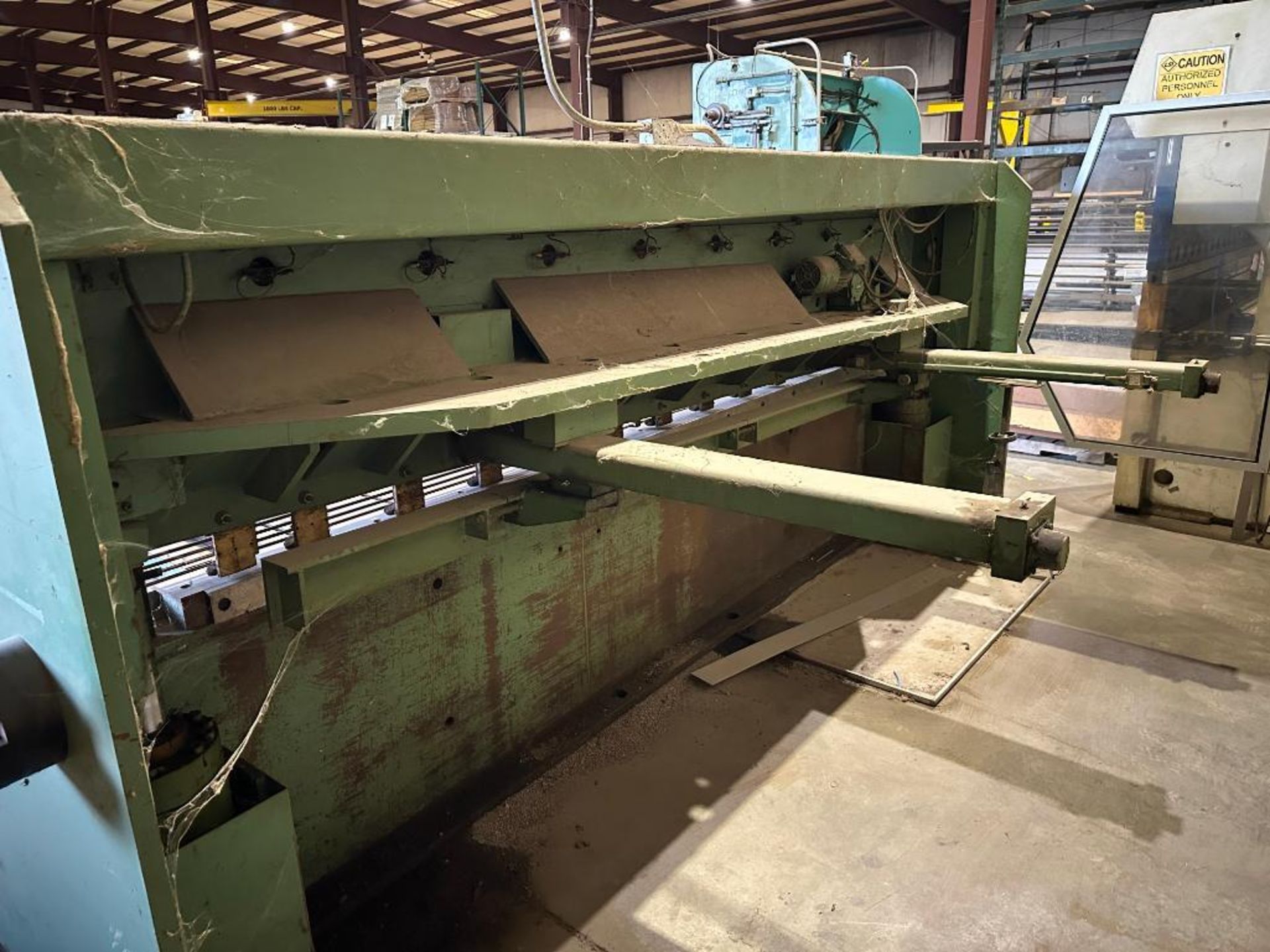 LVD Hydraulic Power Squaring Shear, Type: 10 VH 25, S/N 8570, 10' Bed ...