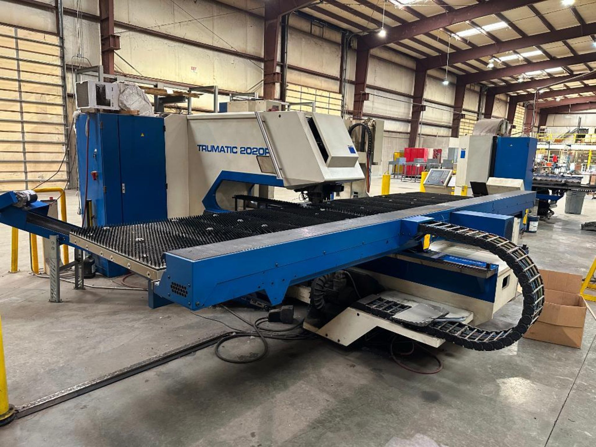 { Choice of lots: 296 } 2004 Trumpf Trumatic 2020R CNC Turret Punching ...