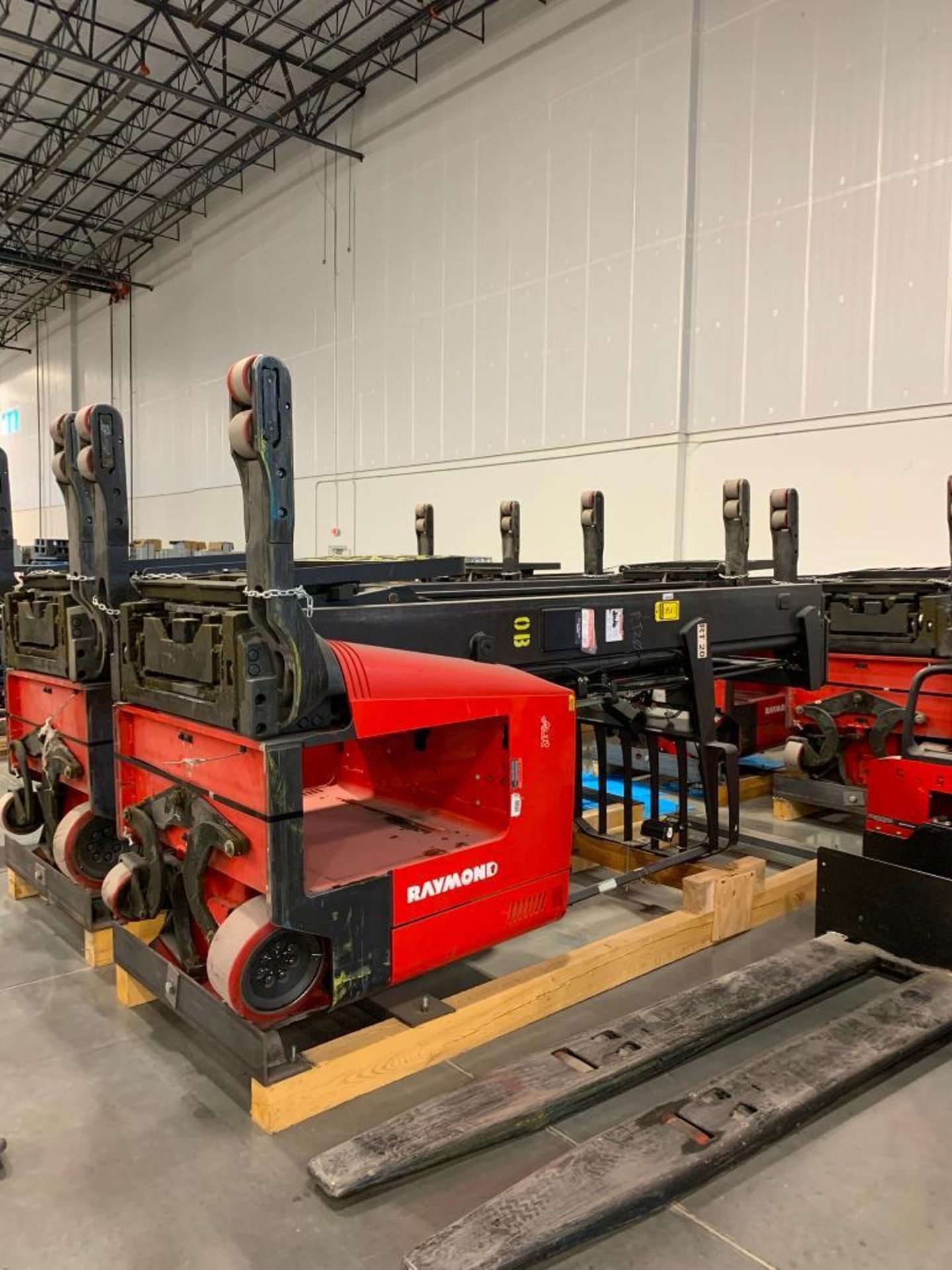 2017 Raymond 4,500 LB. Capacity Electric Reach Truck, Model 750 R45TT ...